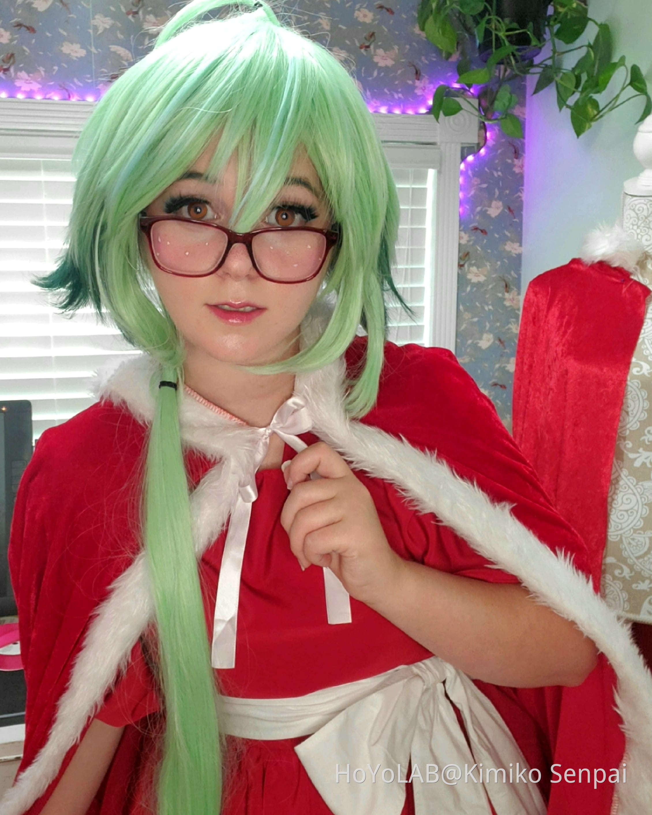 Christmas Sucrose Cosplay Genshin Impact | HoYoLAB