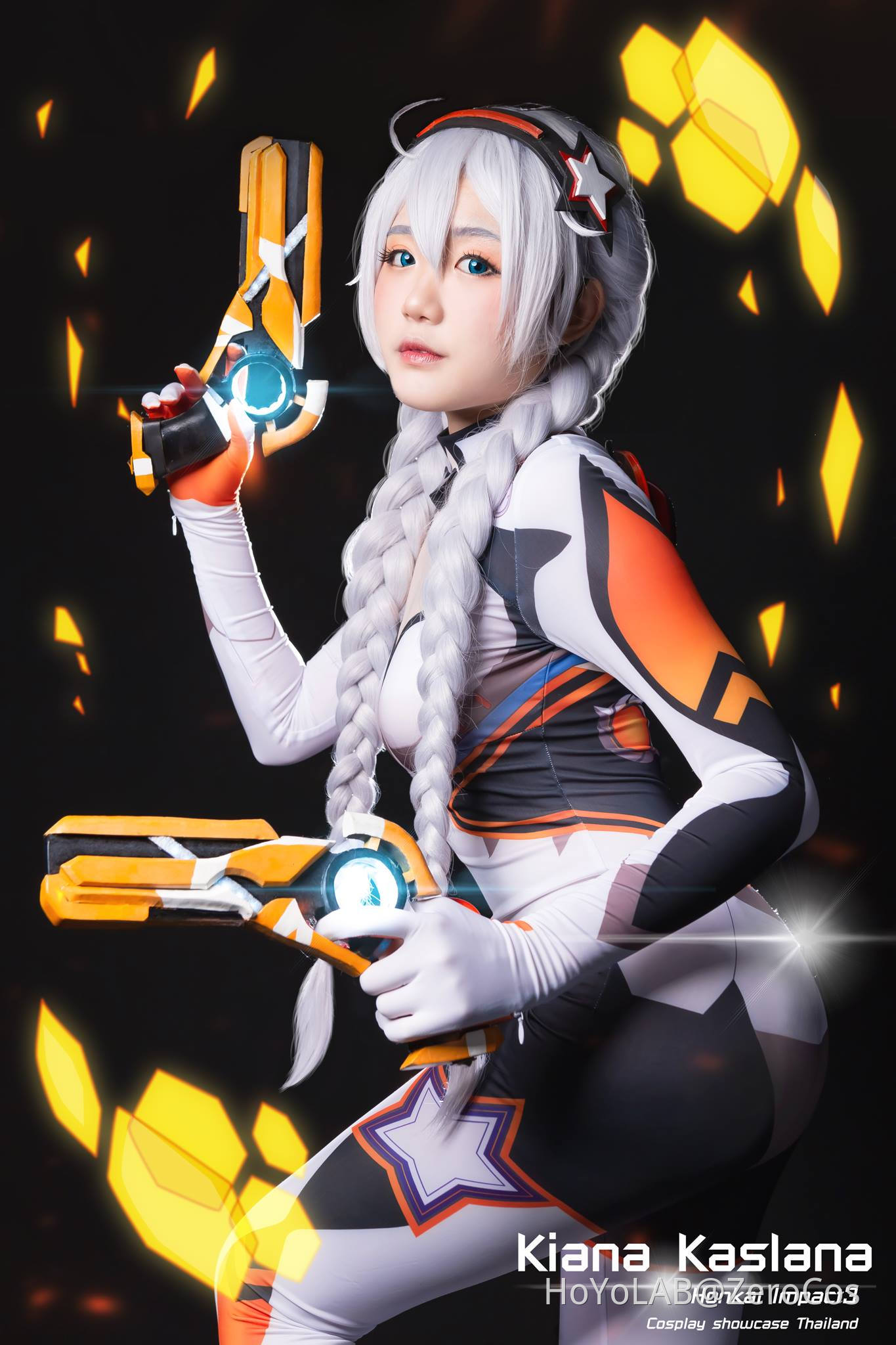 Kiana White Comet Cosplay | Honkai Impact 3rd | HoYoLAB