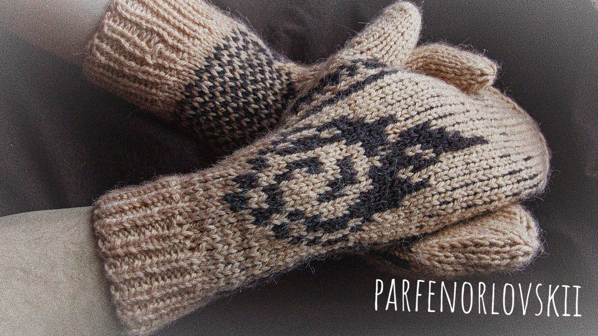 I knitted myself pyro mittens Genshin Impact | HoYoLAB