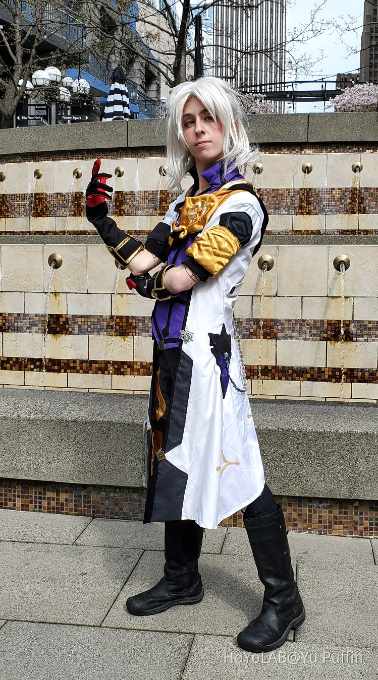 2022/03/26 Albedo Cosplay Genshin Impact | HoYoLAB