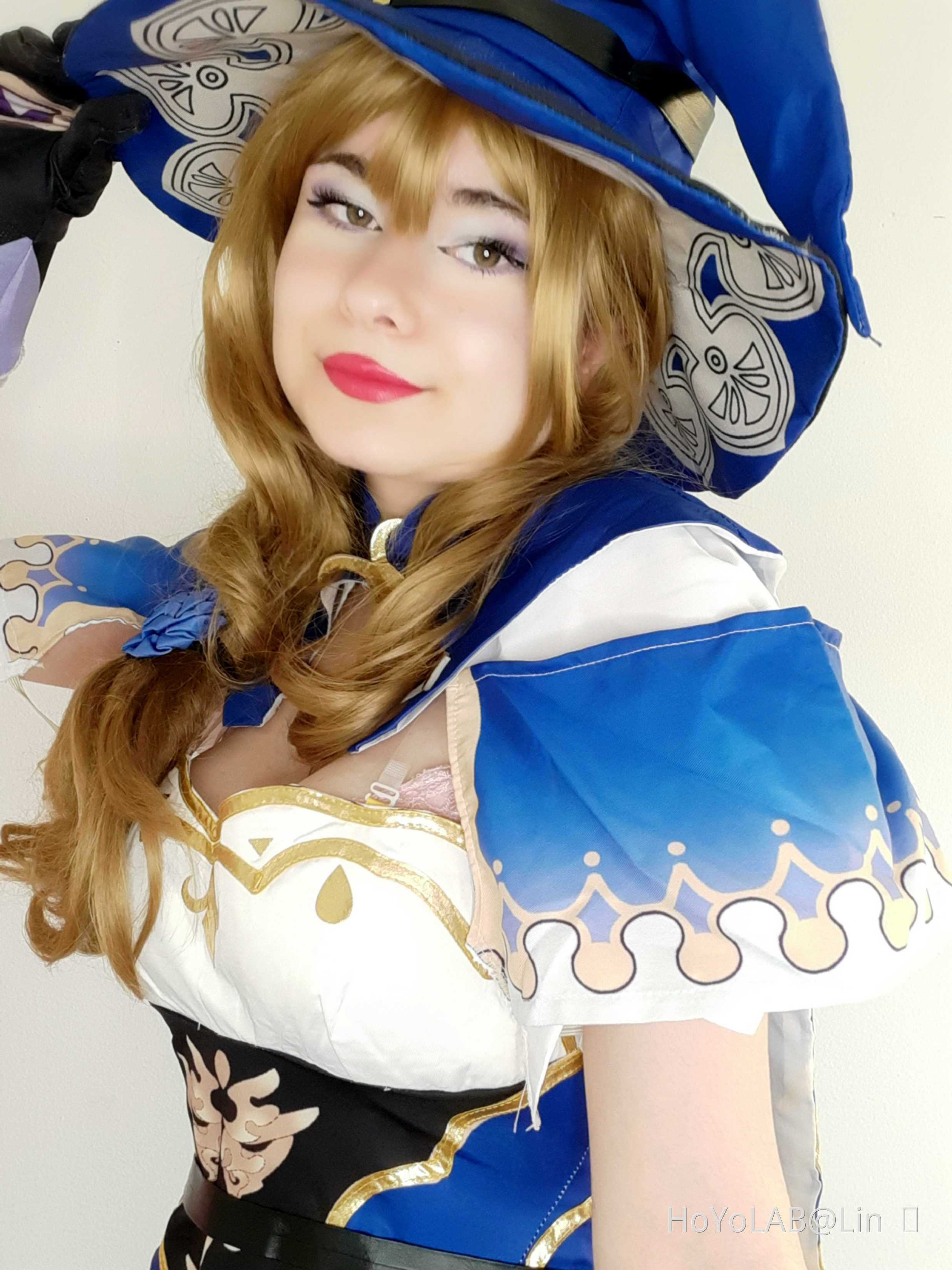 LISA COSPLAY 💜 Genshin Impact | HoYoLAB