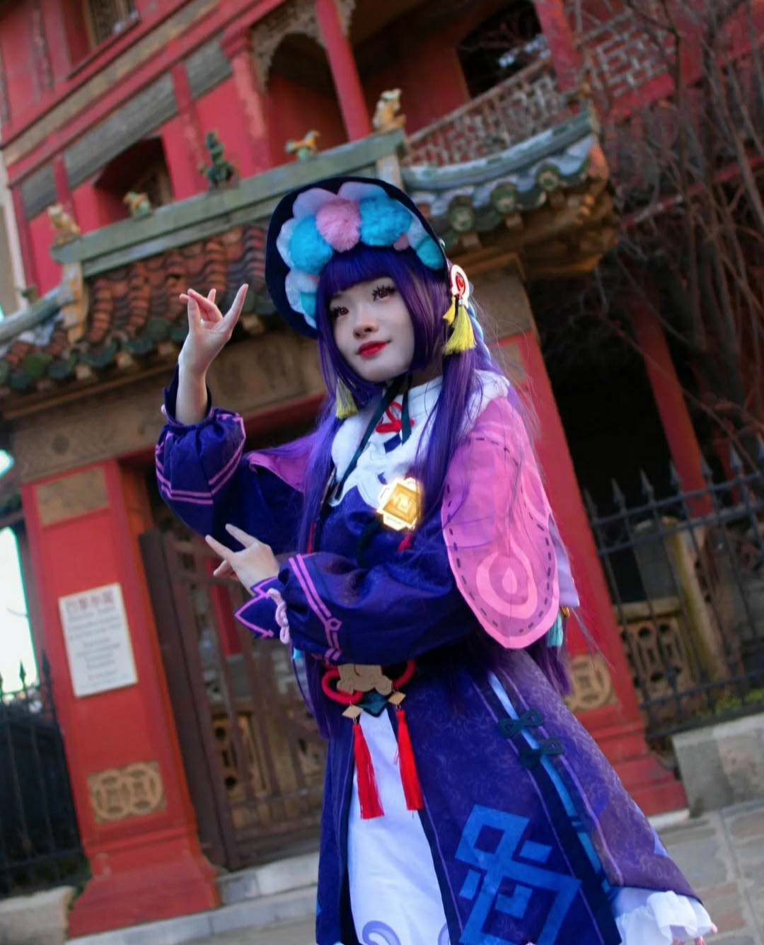 Yunjin Cosplay 🎶 (IG: @shuni.cos) Genshin Impact | HoYoLAB