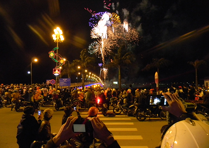 pháo hoa Genshin Impact | HoYoLAB