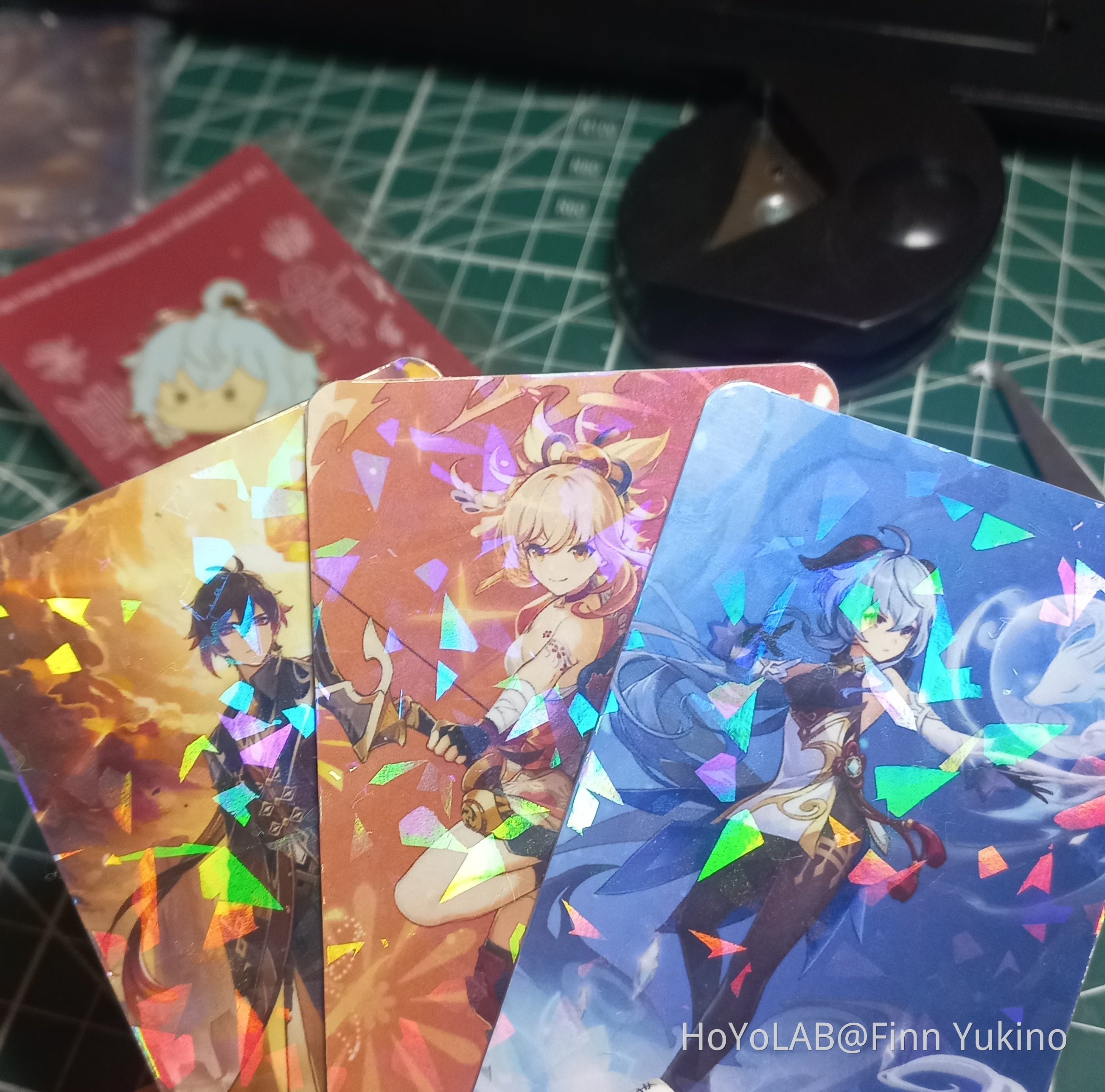 Holographic p h o t o cards Genshin Impact | HoYoLAB