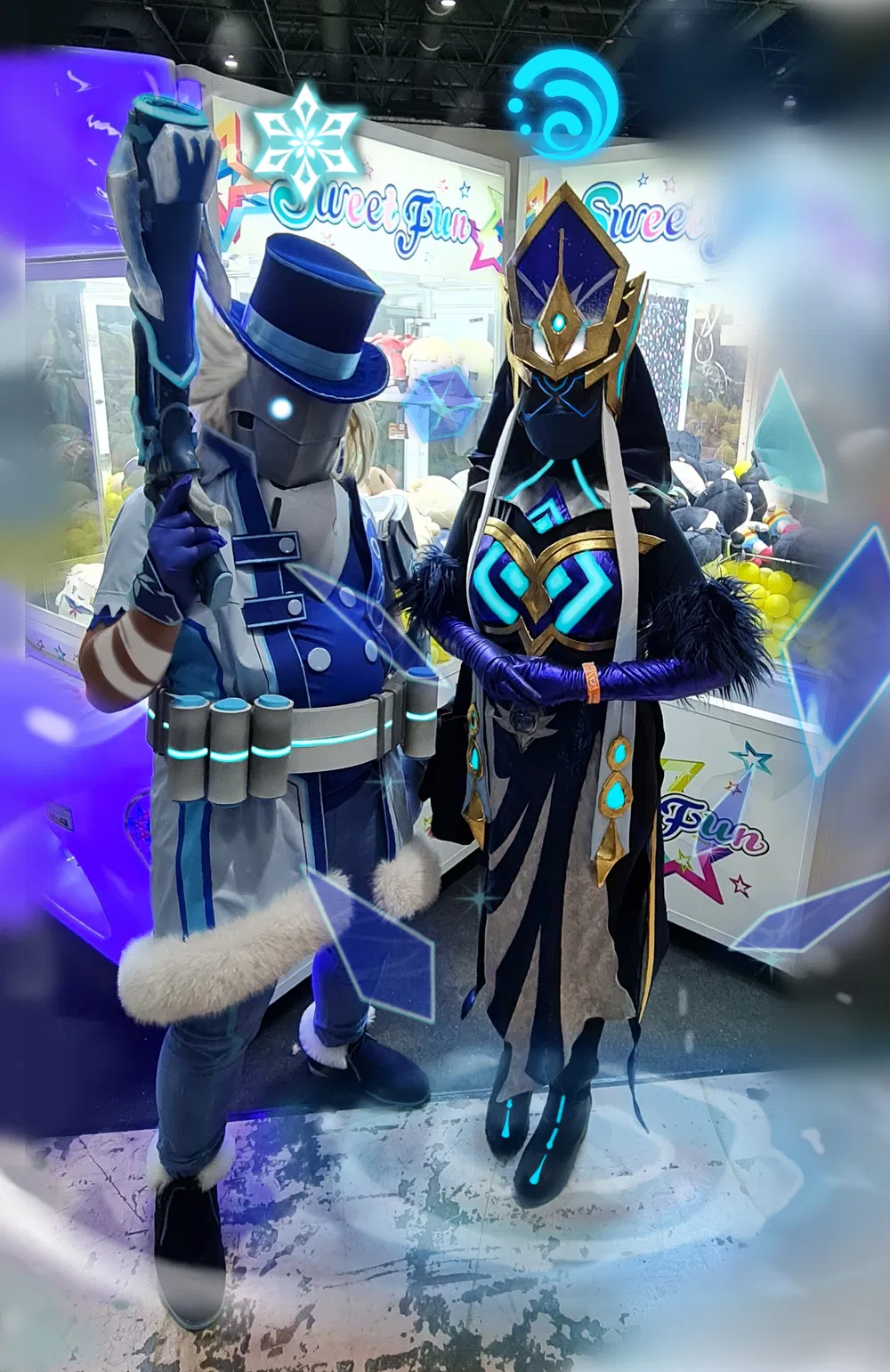 Fatui Skirmisher- Cryogunner Legionnaire and Mirror Maiden cosplay ...