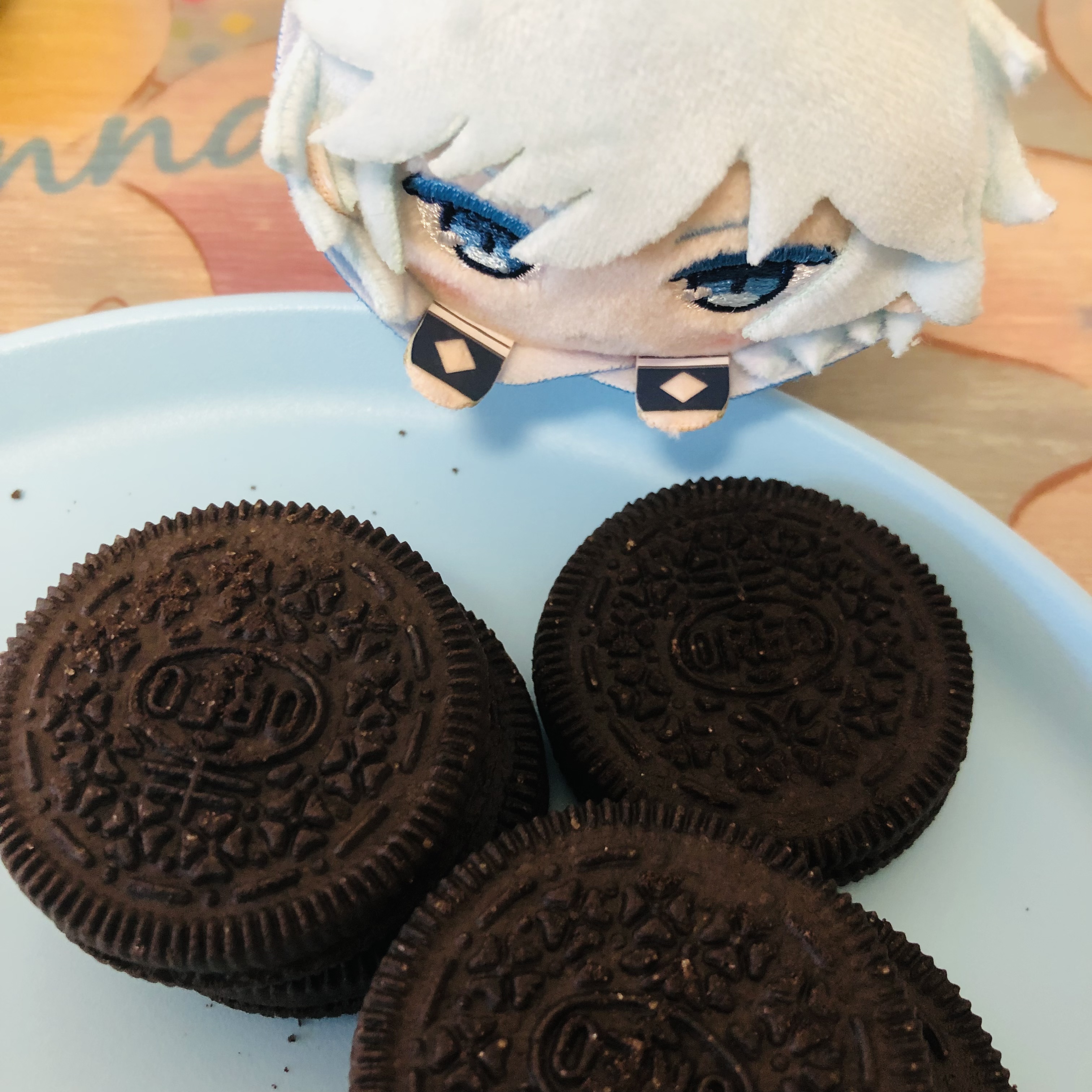 Chongyun eating oreos Genshin Impact | HoYoLAB