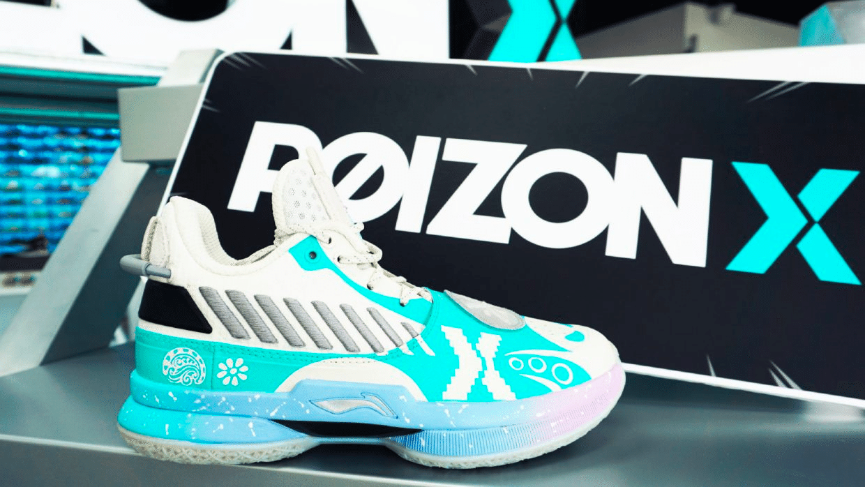 [News] more insane New Collabs! 🎲 Domino Pizza 🍕 Poizon 得物 Fashion 👕 ...