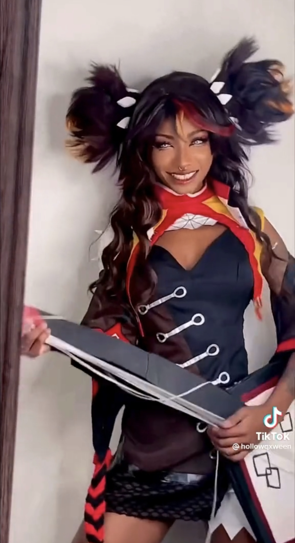 Xinyang cosplayers Genshin Impact | HoYoLAB