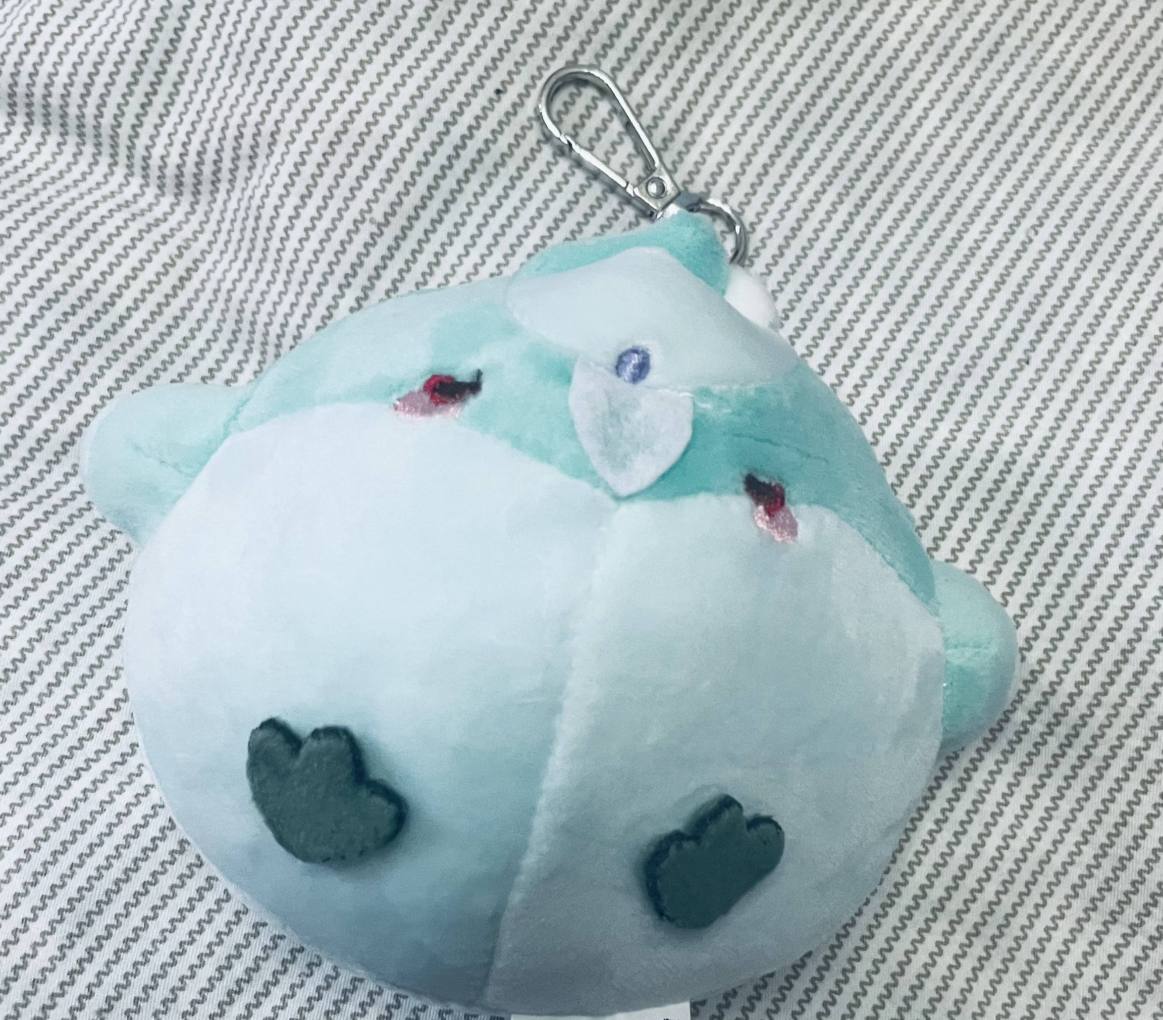 The mini Xiao bird key chain I bought. Genshin Impact | HoYoLAB