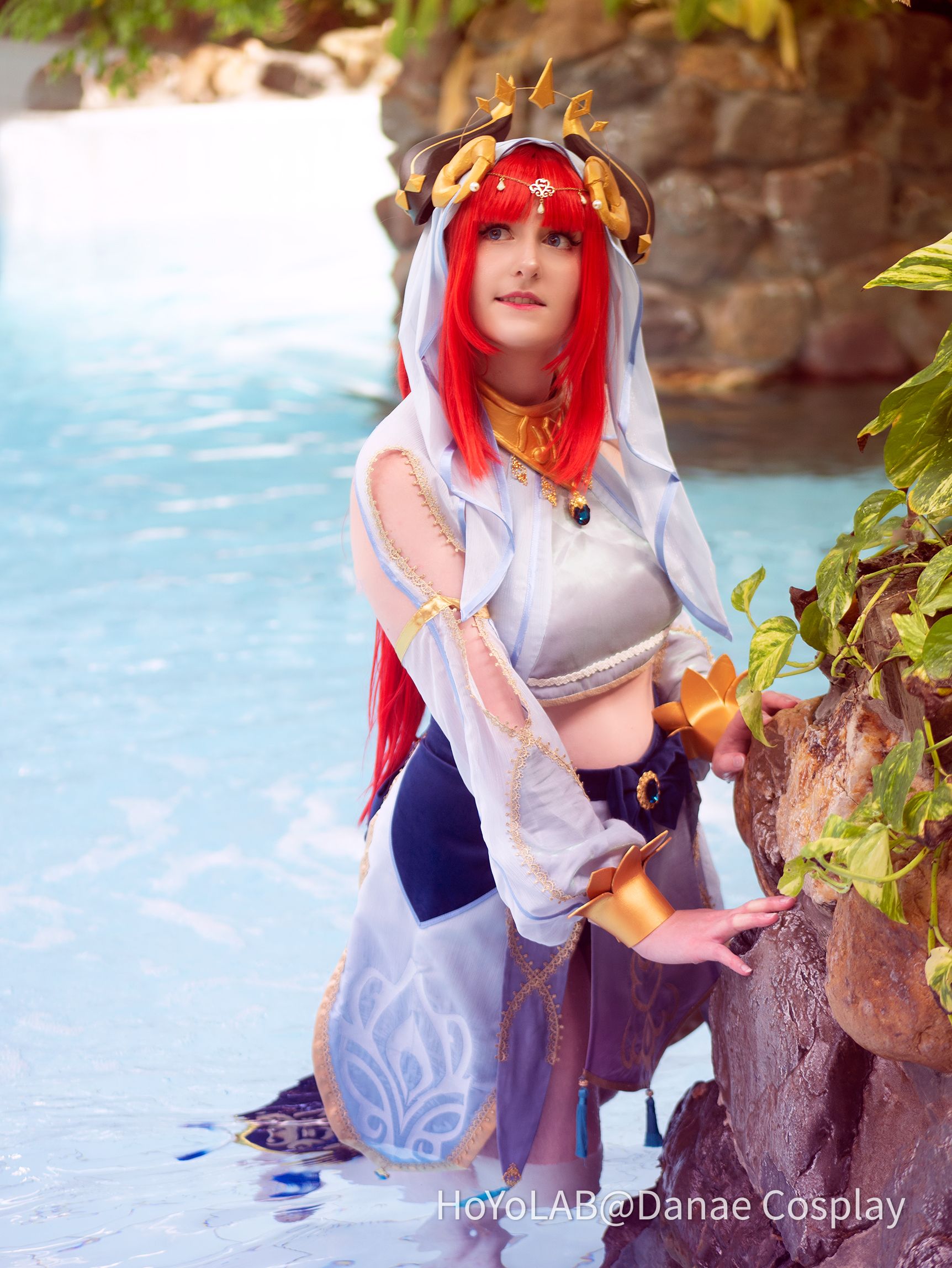 Nilou dancing in an oasis ! Genshin Impact | HoYoLAB