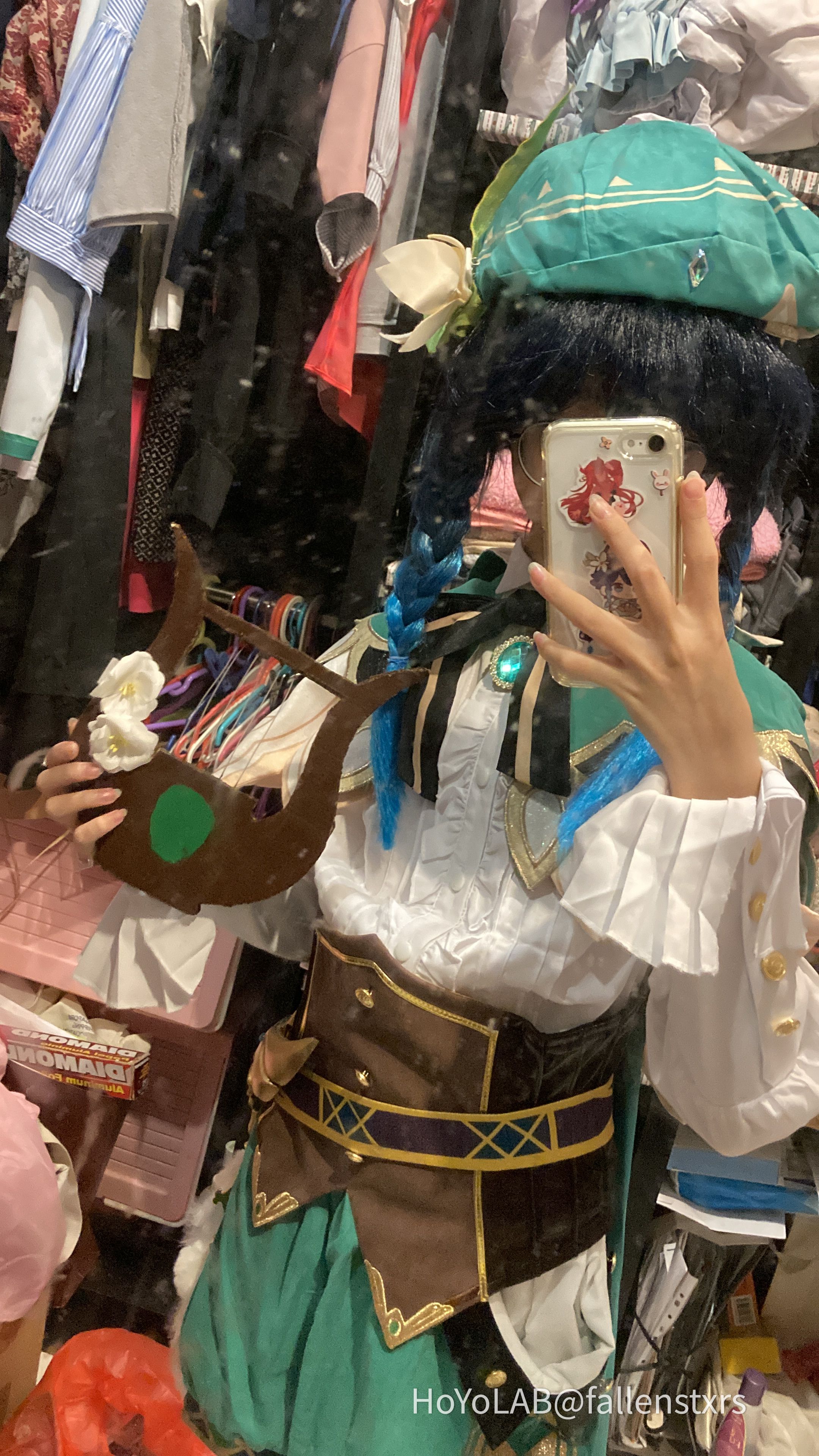 my full cosplay with my prop lyre Genshin Impact | HoYoLAB