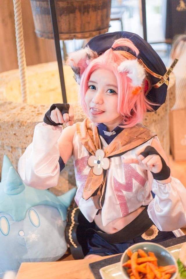 Cosplays!👗👚 Genshin Impact | HoYoLAB