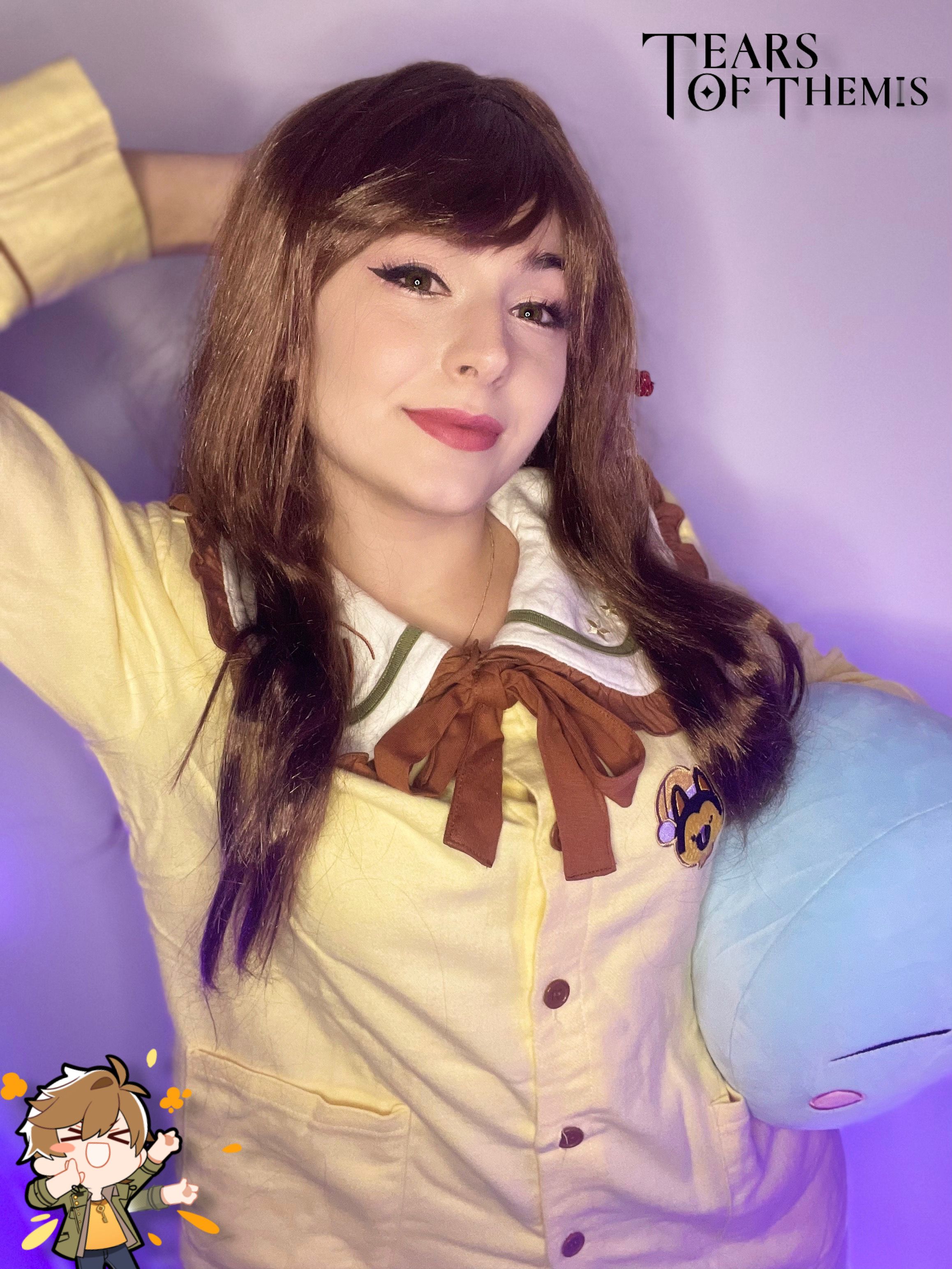 Rosa relaxing at home Tears of Themis | HoYoLAB