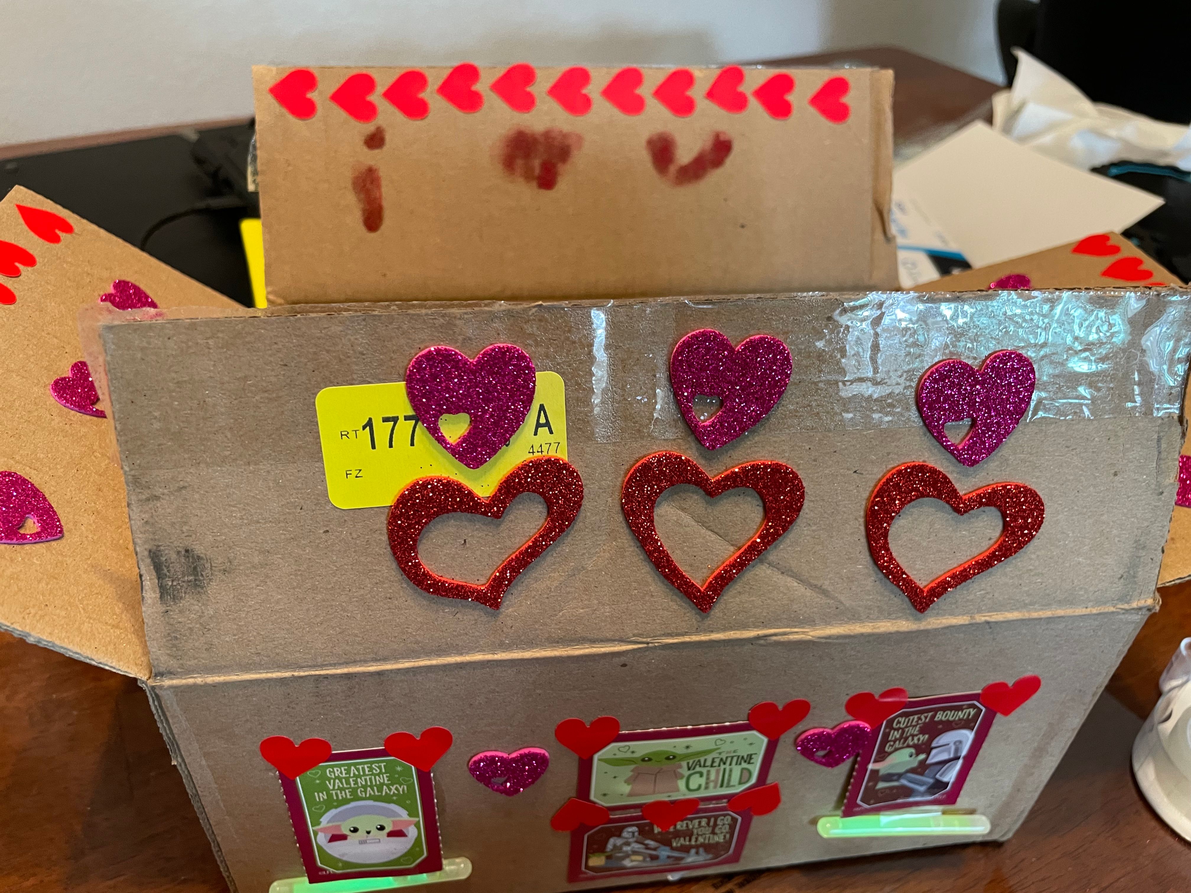 This is my brothers box for his class lmao | HoYoLAB