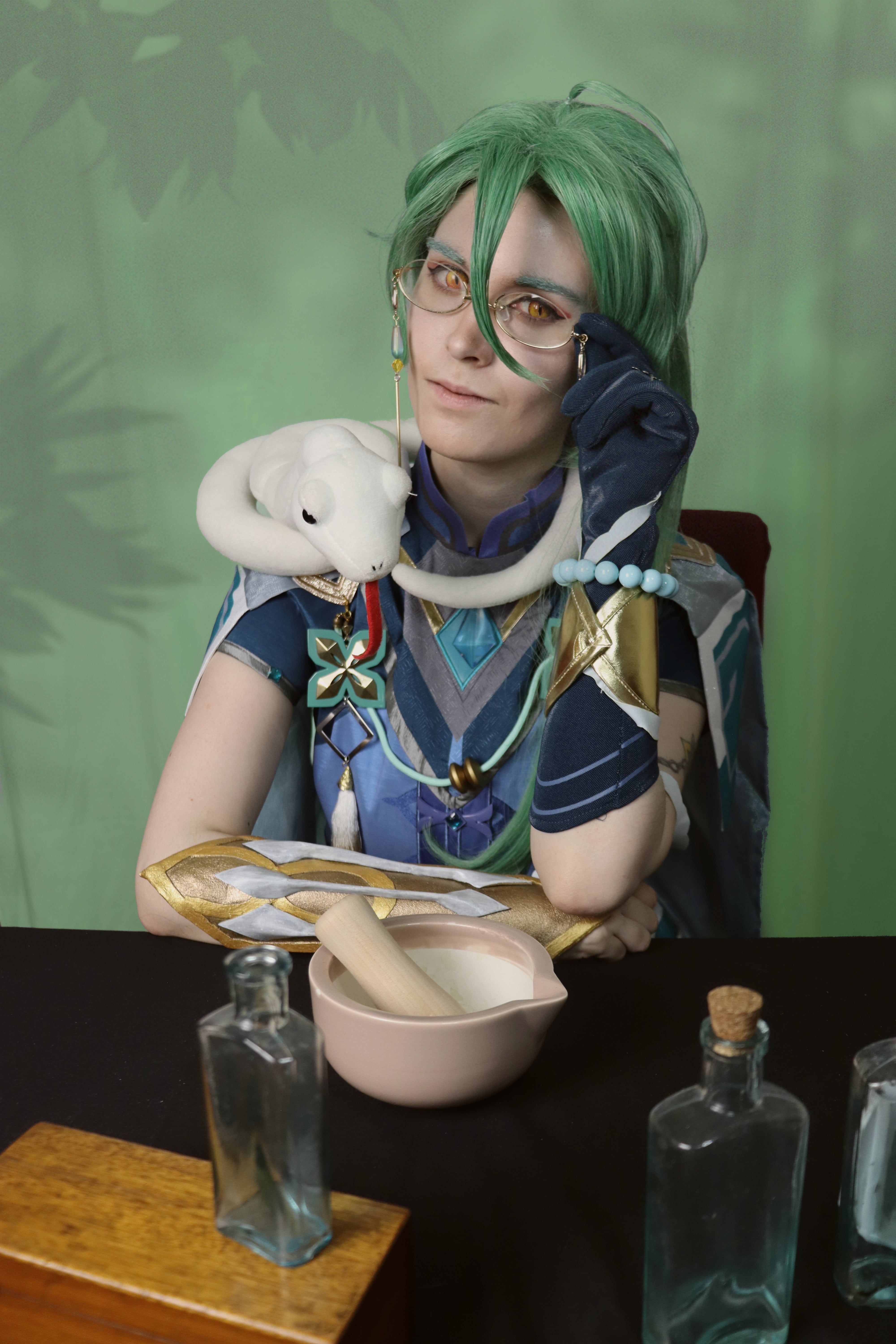 Baizhu Cosplay Genshin Impact | HoYoLAB