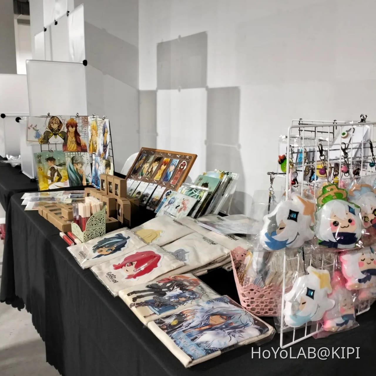 Anime Fest Booth day 2. almost Sold out!! Genshin Impact | HoYoLAB