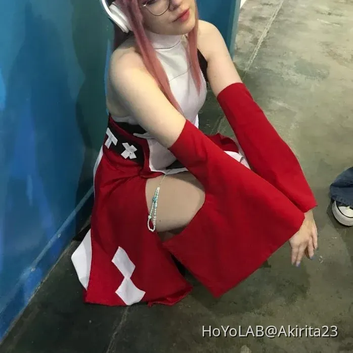 Cosplay medio improvisado de Yae Miko. Me ayudan con un like y follow ...