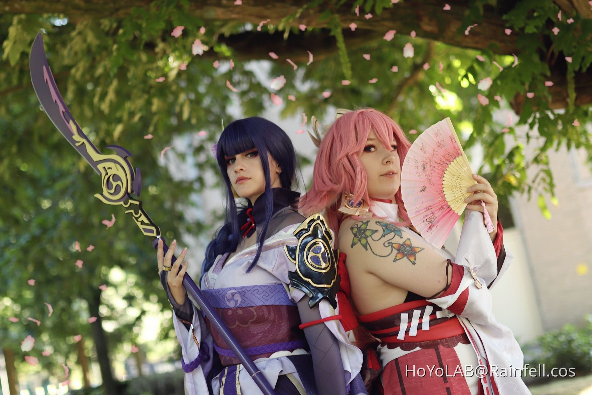 Yae Miko & Raiden cosplays ️ Genshin Impact | HoYoLAB
