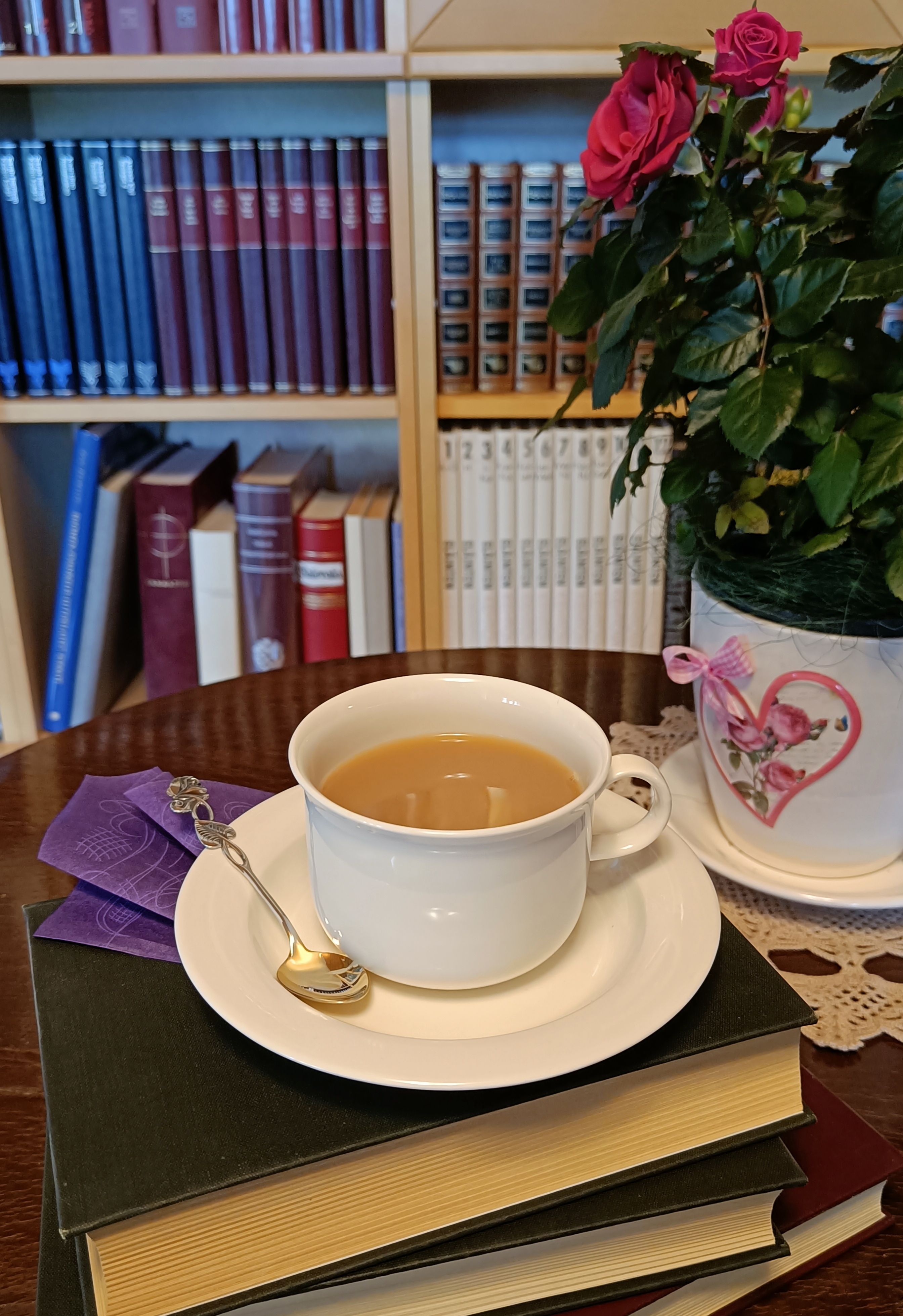 My Lisa-inspired mixed drink - Special Afternoon Tea Genshin Impact ...