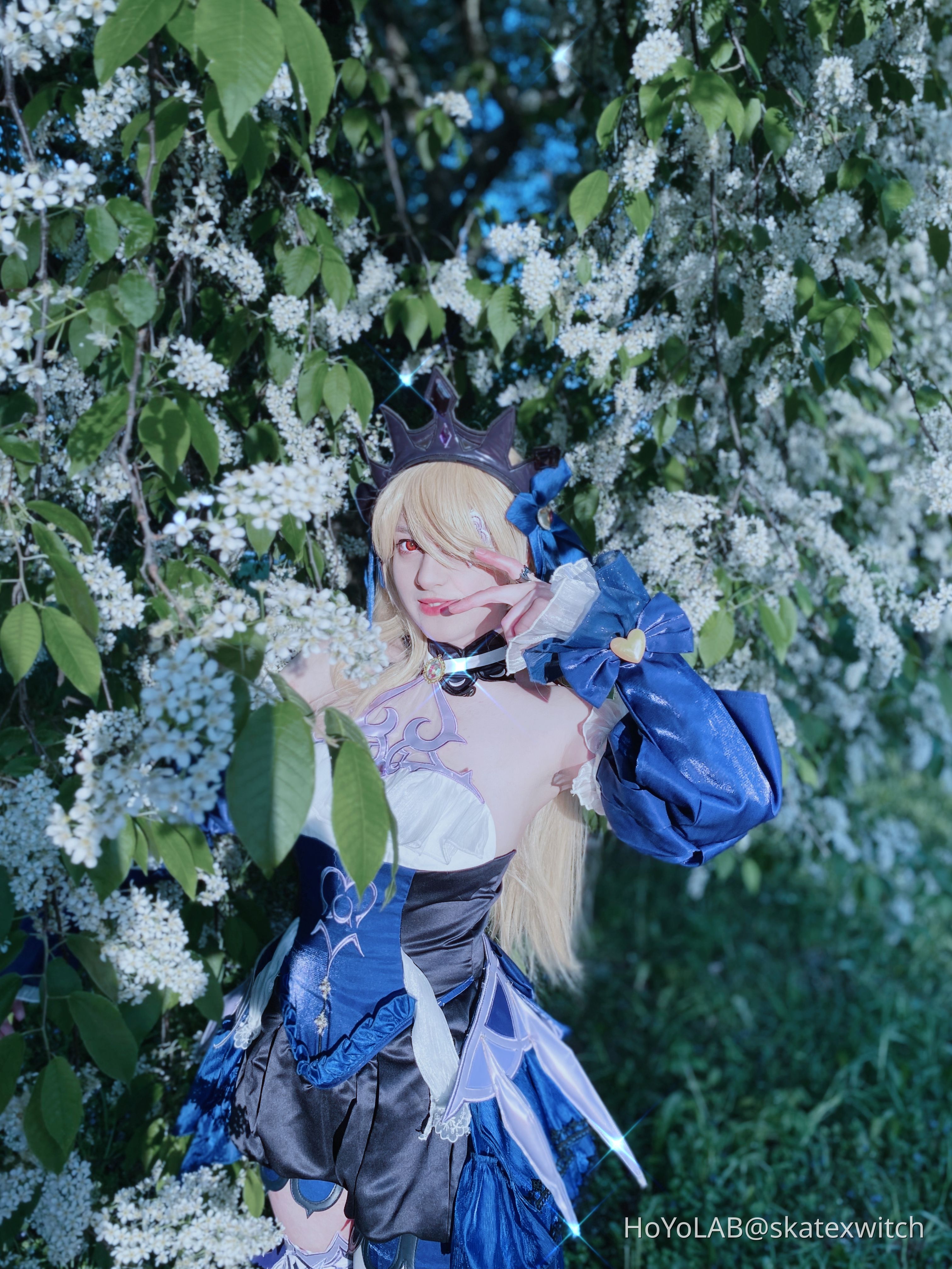 Fischl cosplay 💜 Genshin Impact | HoYoLAB