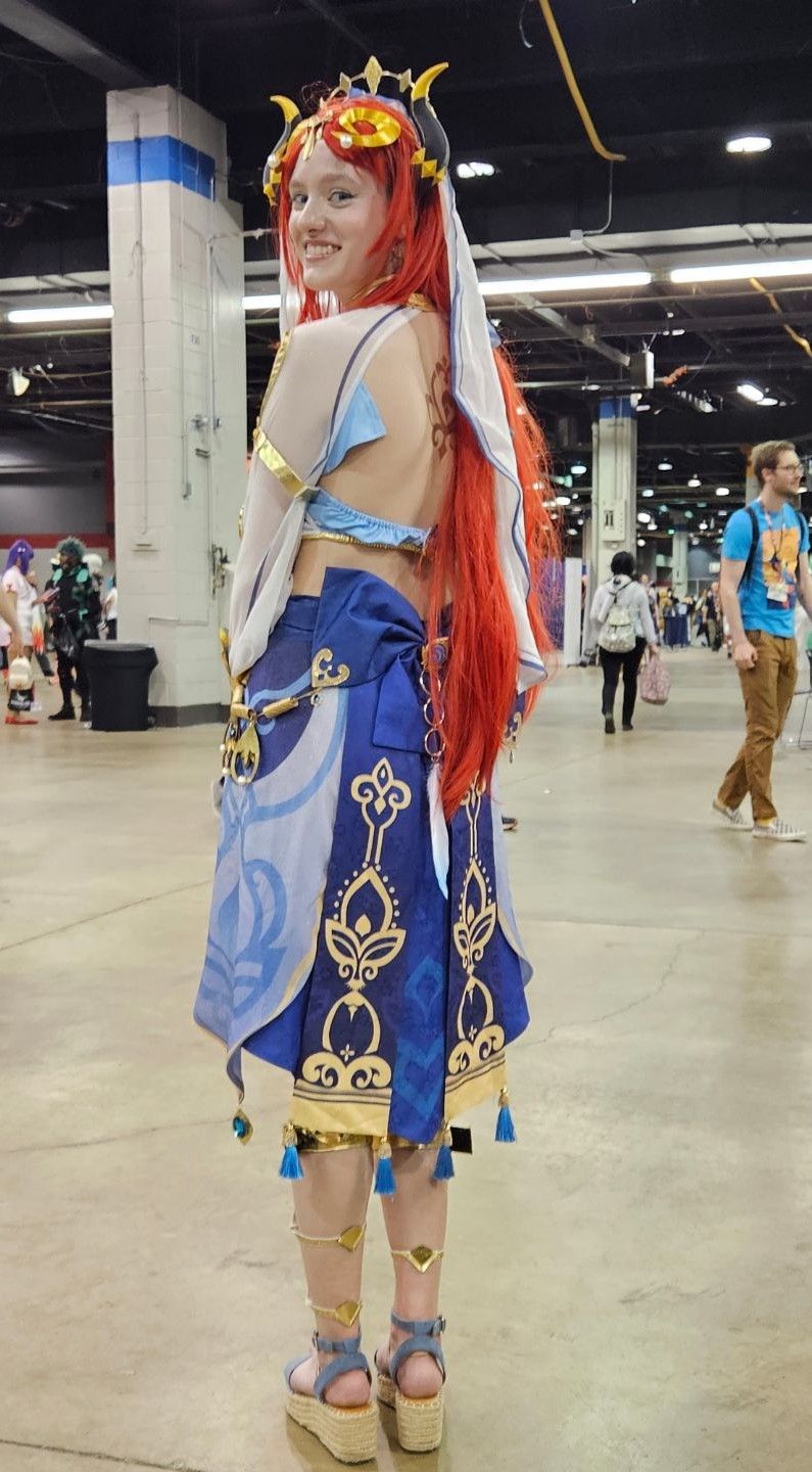 ♡Nilou Cosplay♡ Genshin Impact | HoYoLAB