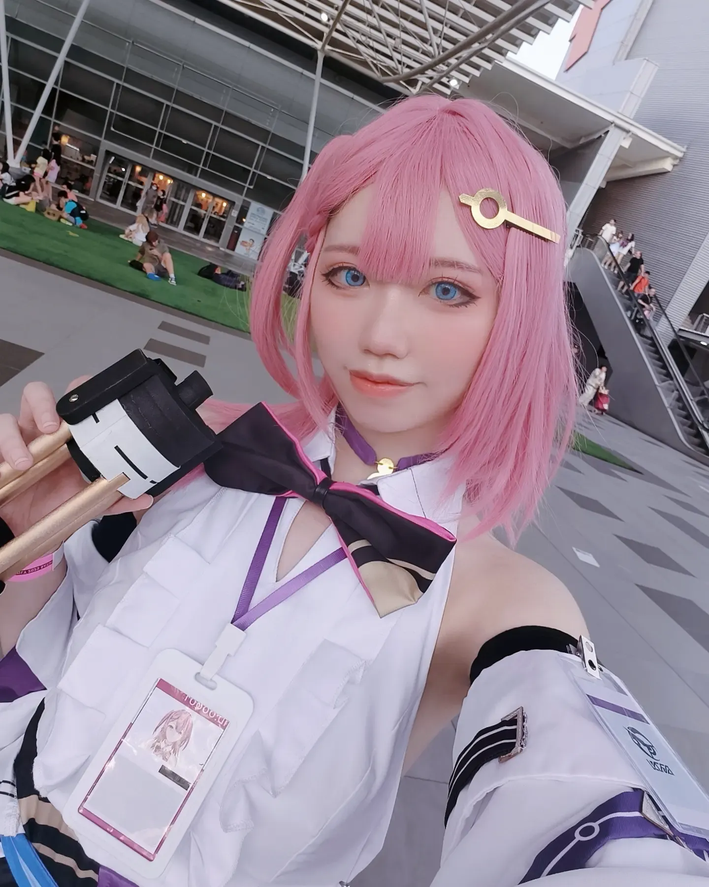 Asta cosplay selfie Honkai: Star Rail | HoYoLAB
