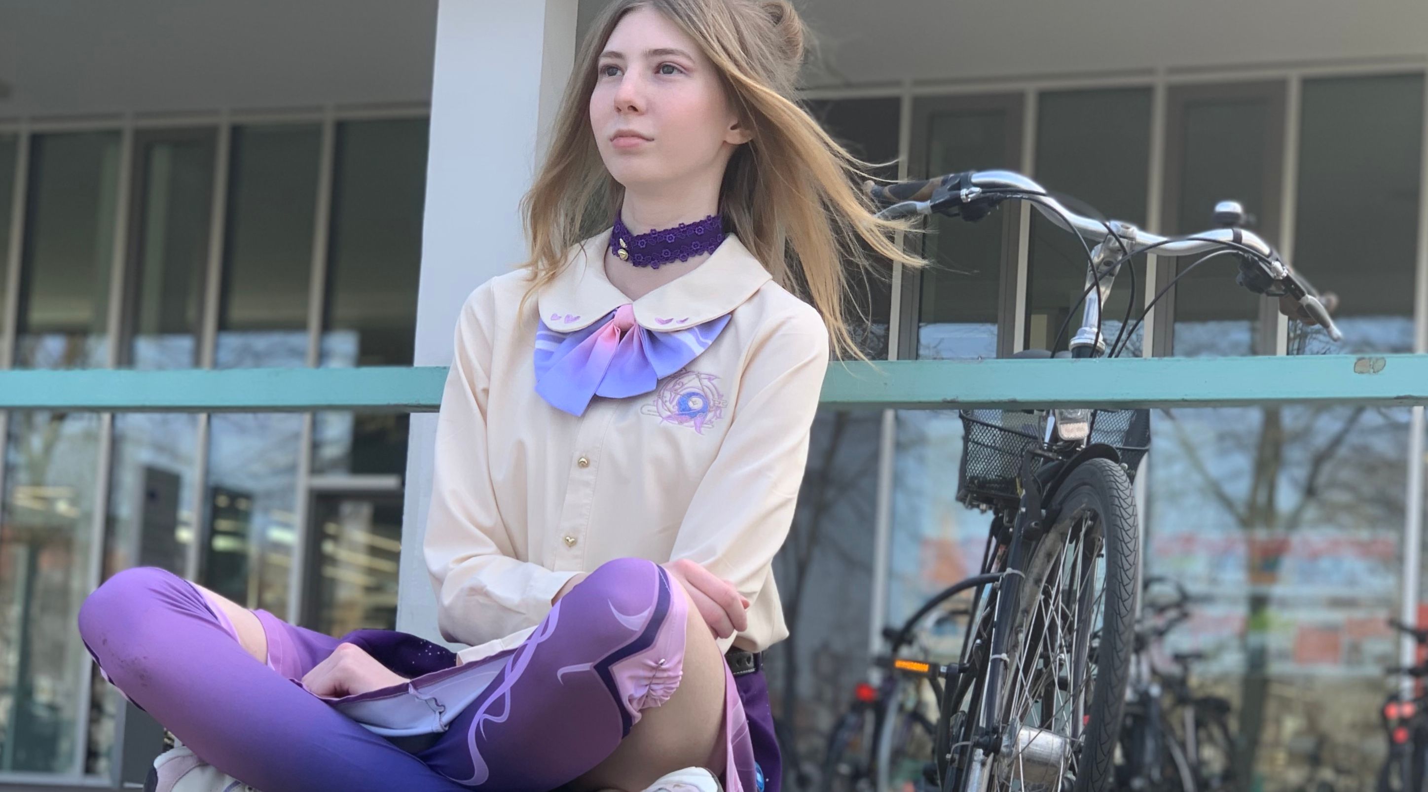 I know that you all really like my kokomi cosplay pics, sooo... Genshin ...