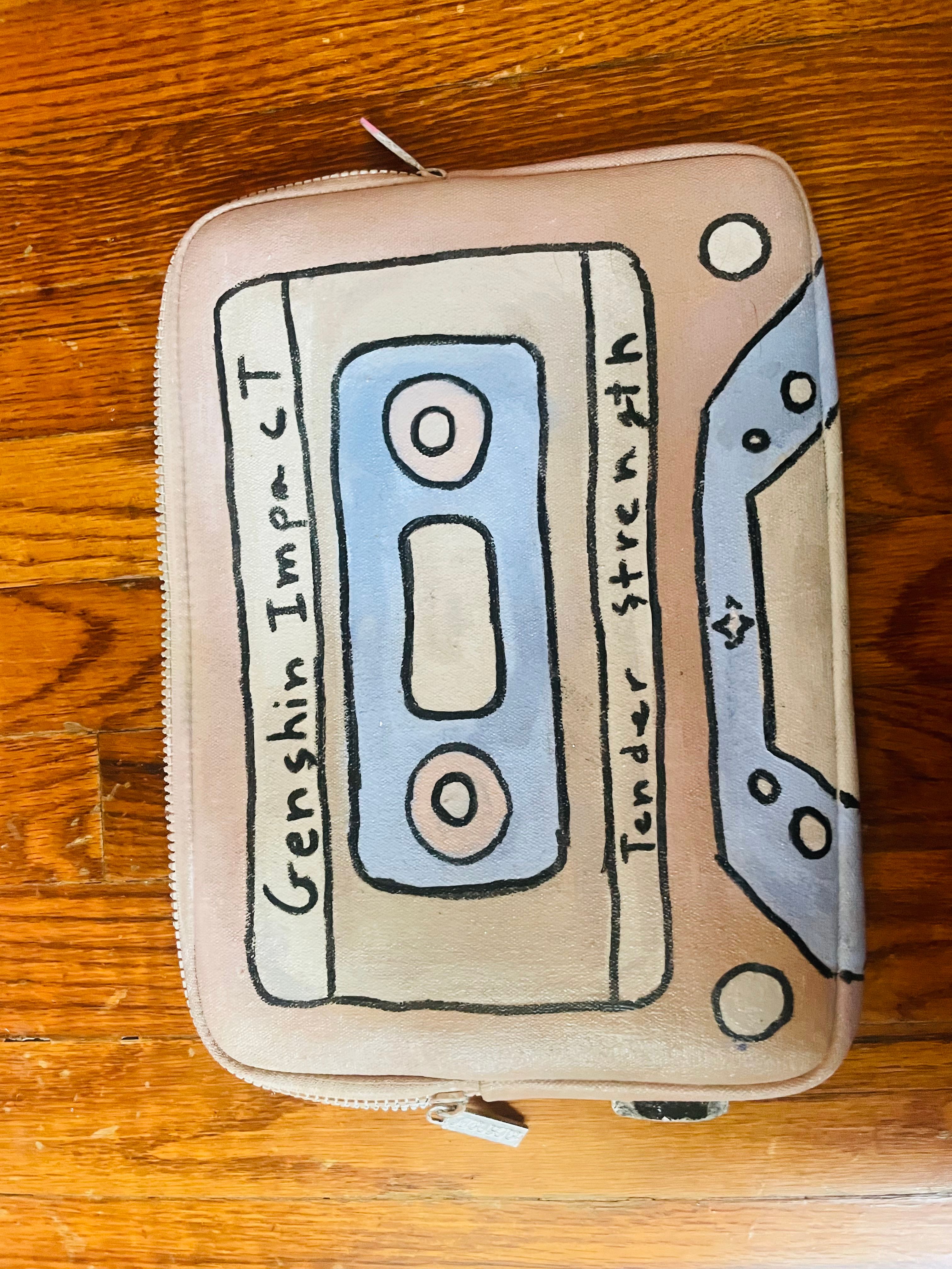 I repainted my laptop case into a genshin/stray kids theme! Genshin ...