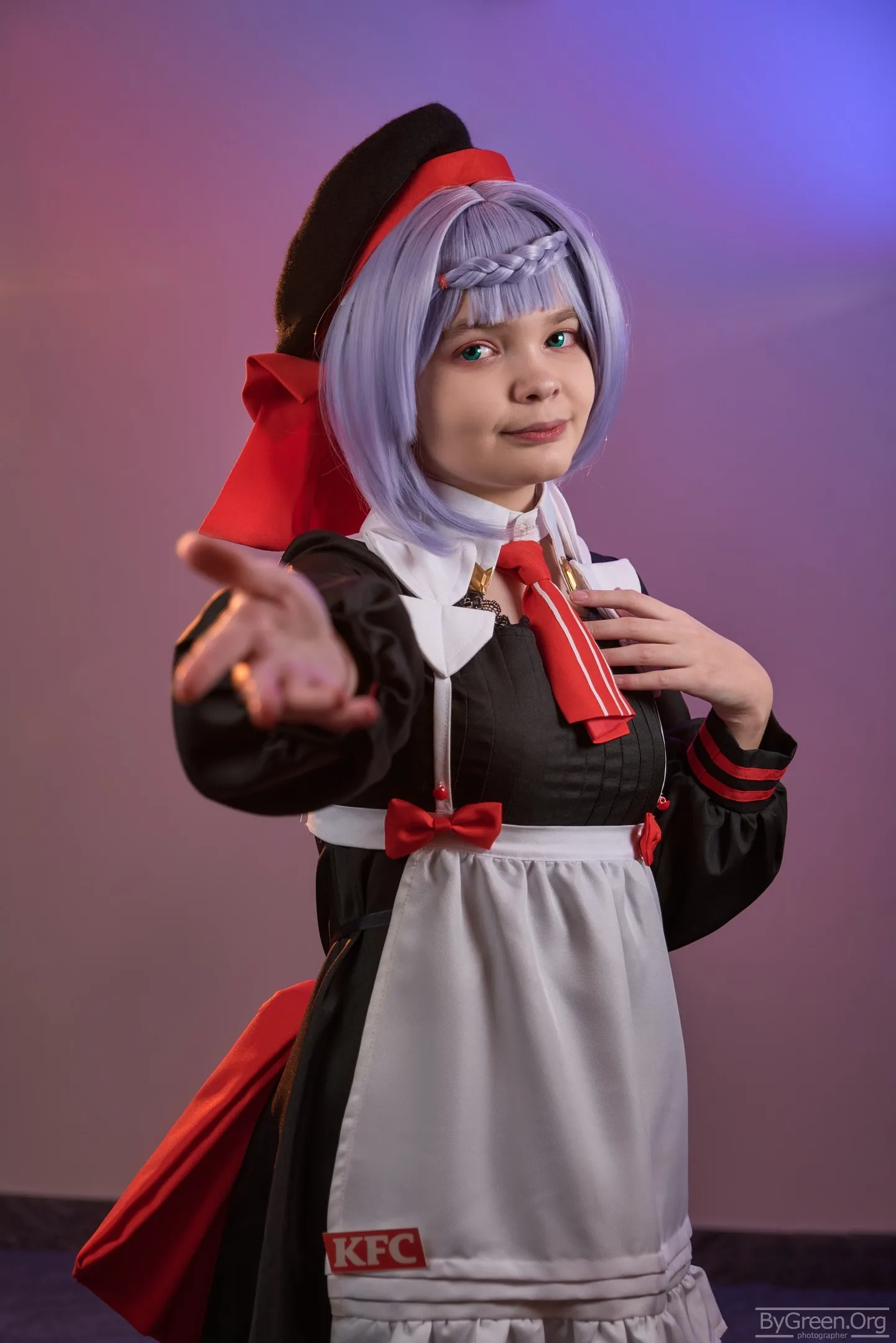 "KFC" Noelle cosplay! Genshin Impact | HoYoLAB
