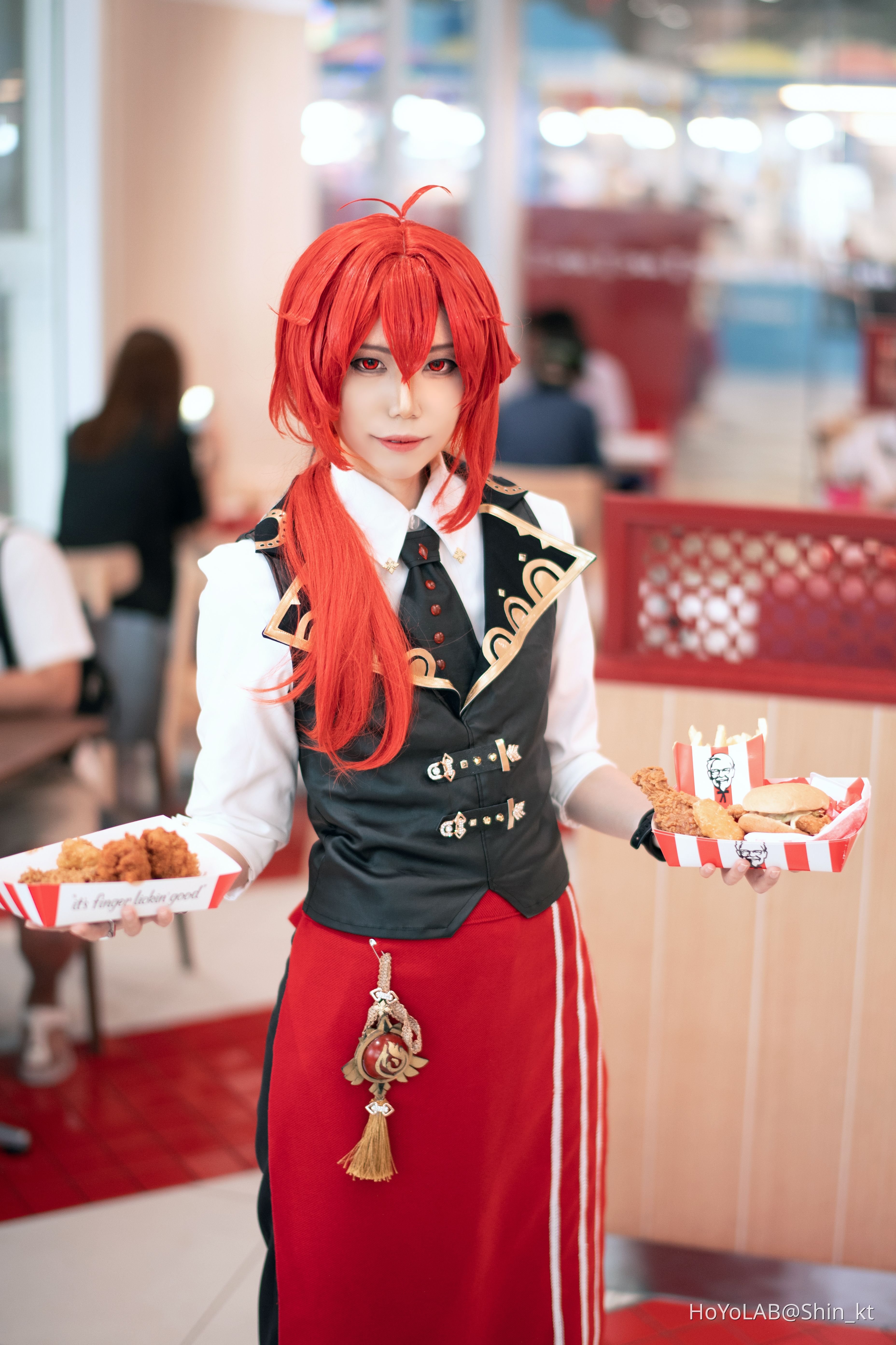 KFC Diluc Cosplay Genshin Impact | HoYoLAB