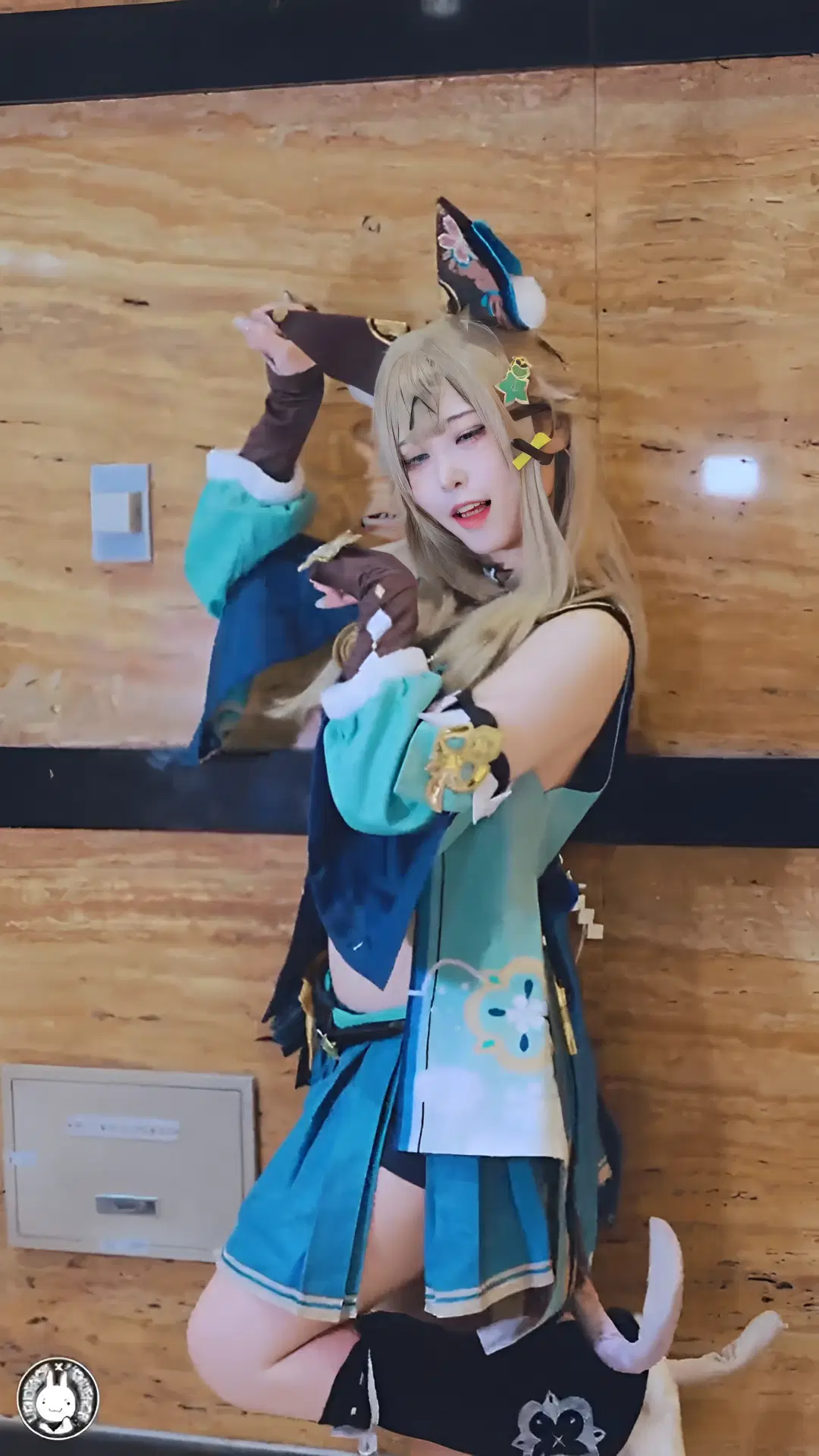 Kirara Cosplay Pose 😽 Genshin Impact | HoYoLAB