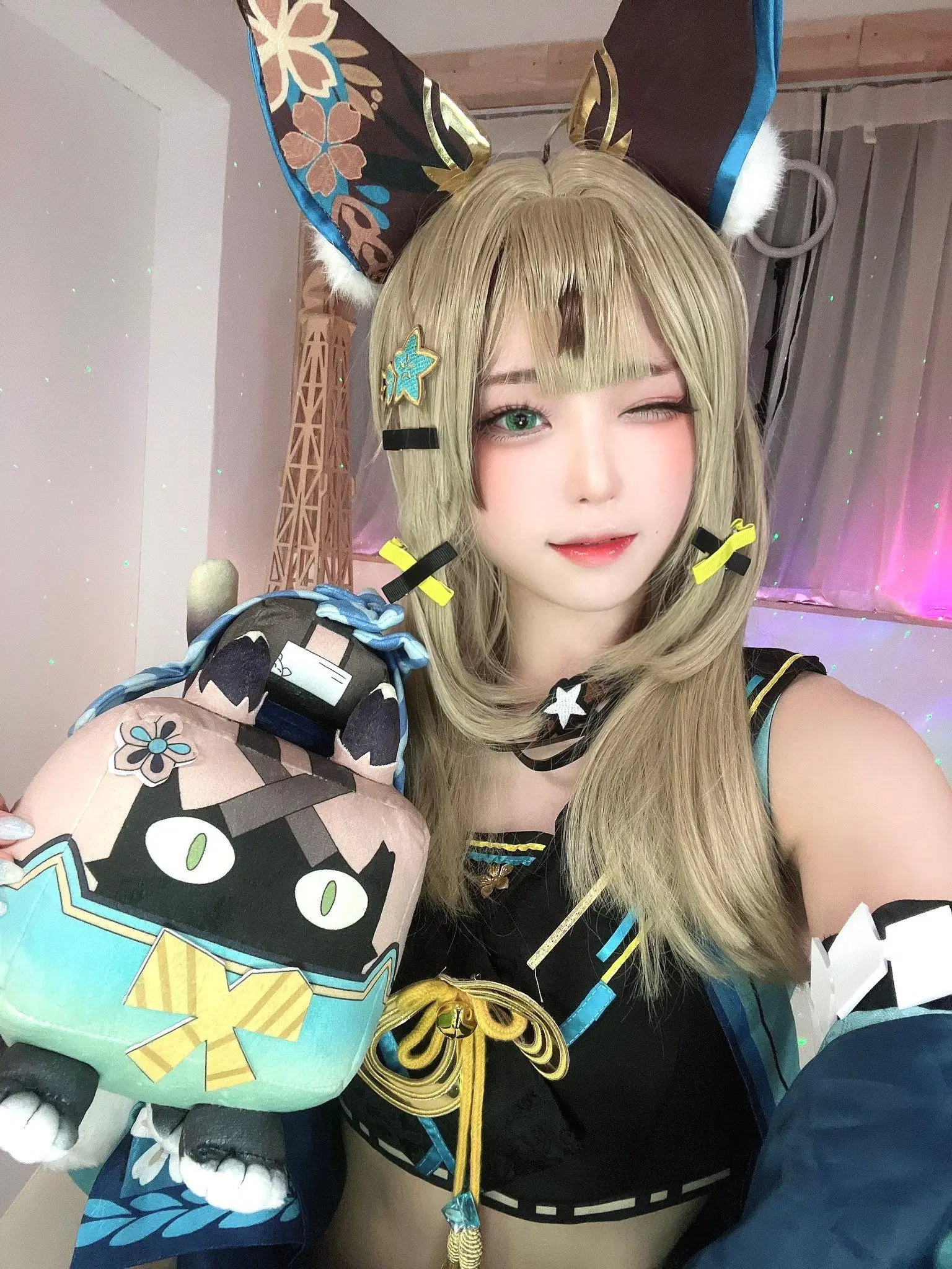 Kirara Cosplay Pose 😽 Genshin Impact | HoYoLAB