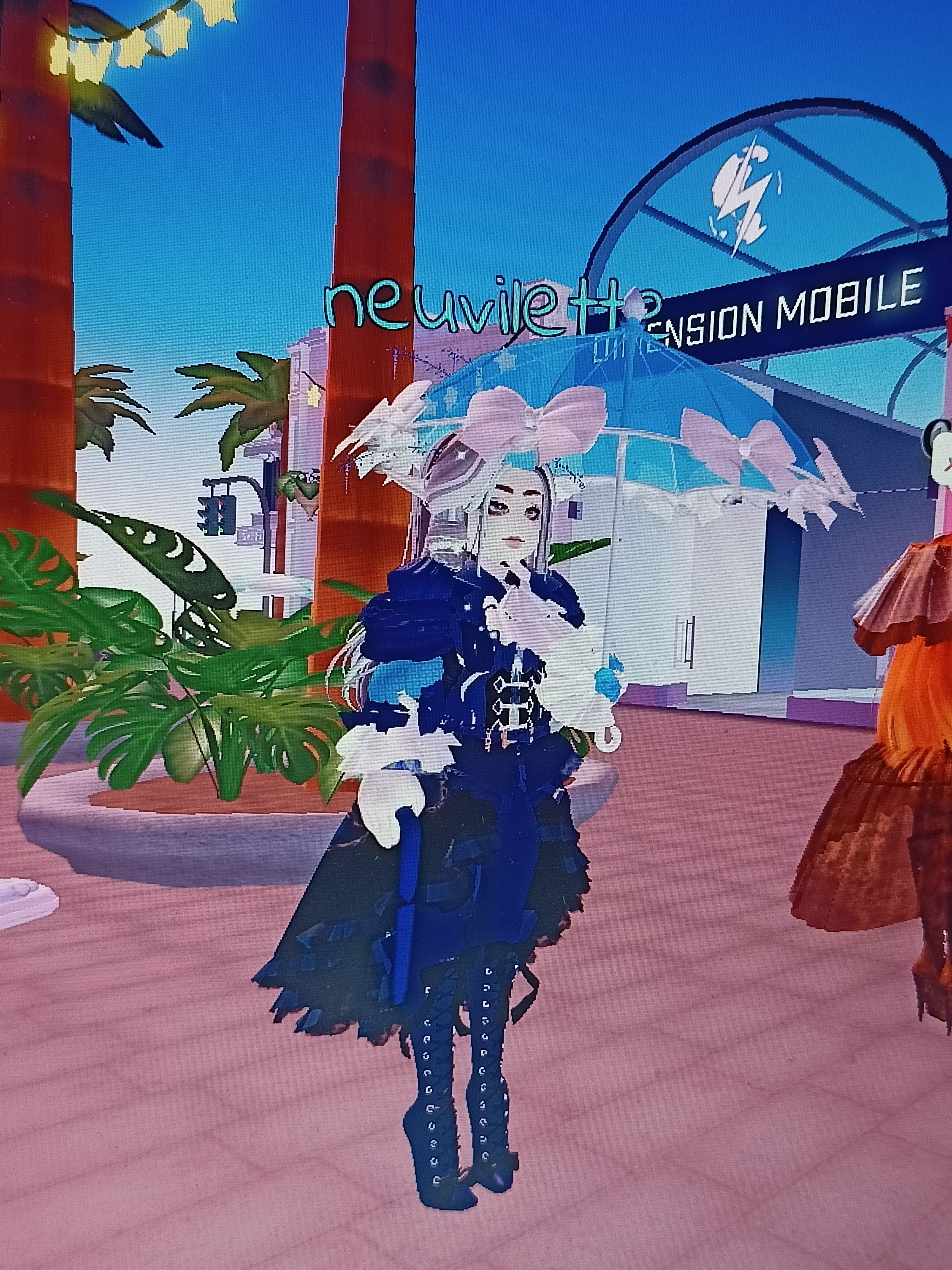ah.. another genshin cosplayer in royale high 🥰 Genshin Impact | HoYoLAB