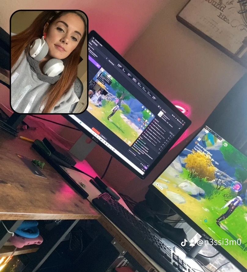 Streaming on Twitch! Genshin Impact | HoYoLAB