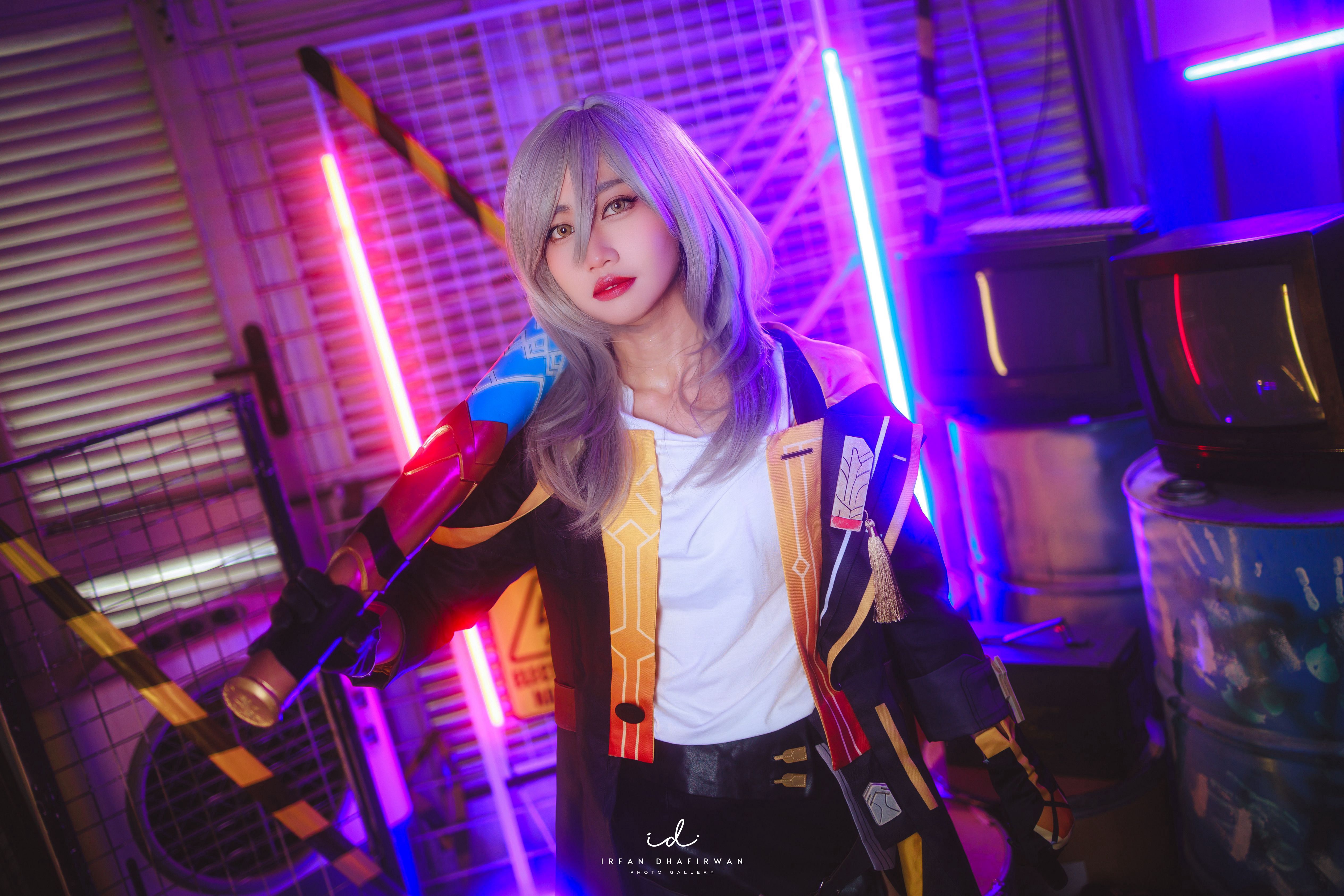 Stelle Cosplay by Me (with bat) Honkai: Star Rail | HoYoLAB
