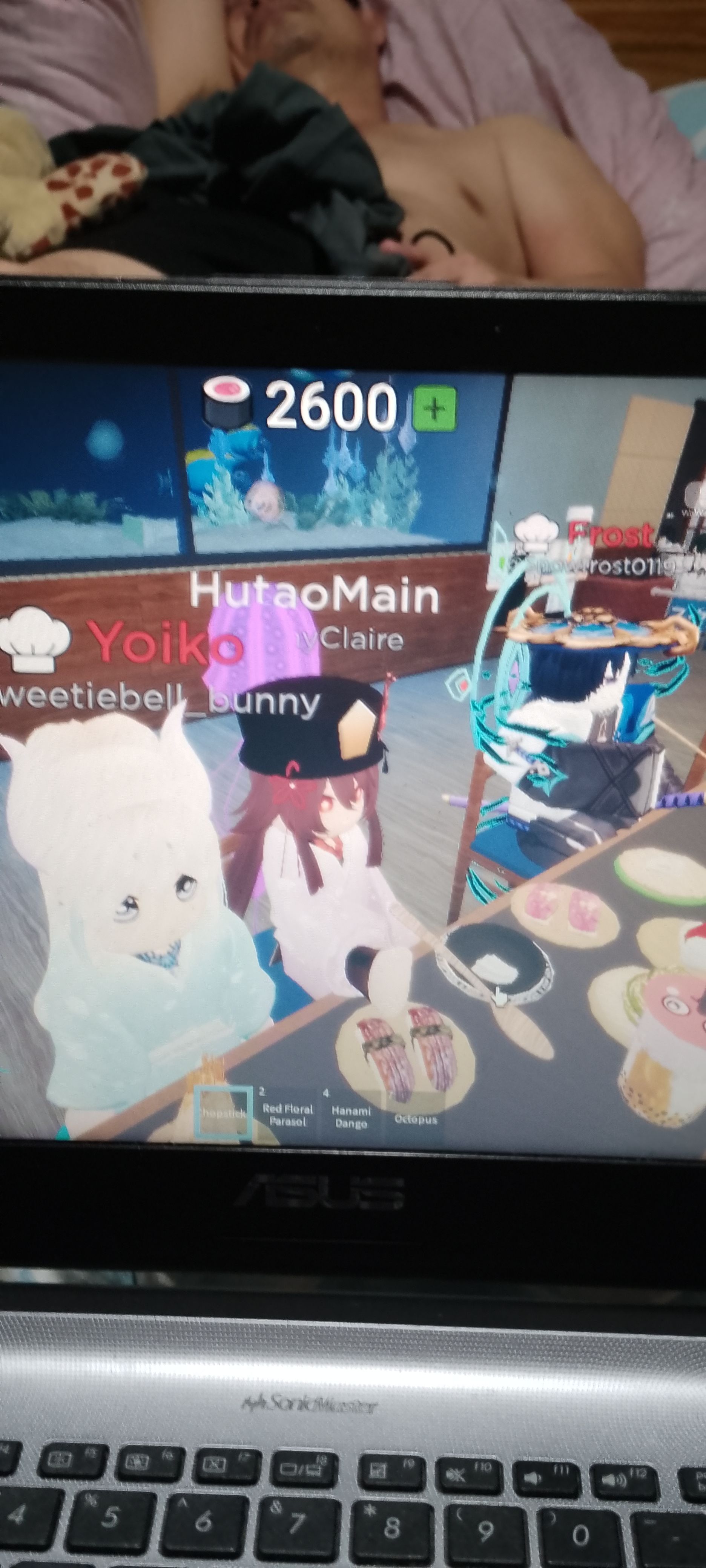 Genshin Impact cosplayers gathering in Roblox Genshin Impact | HoYoLAB