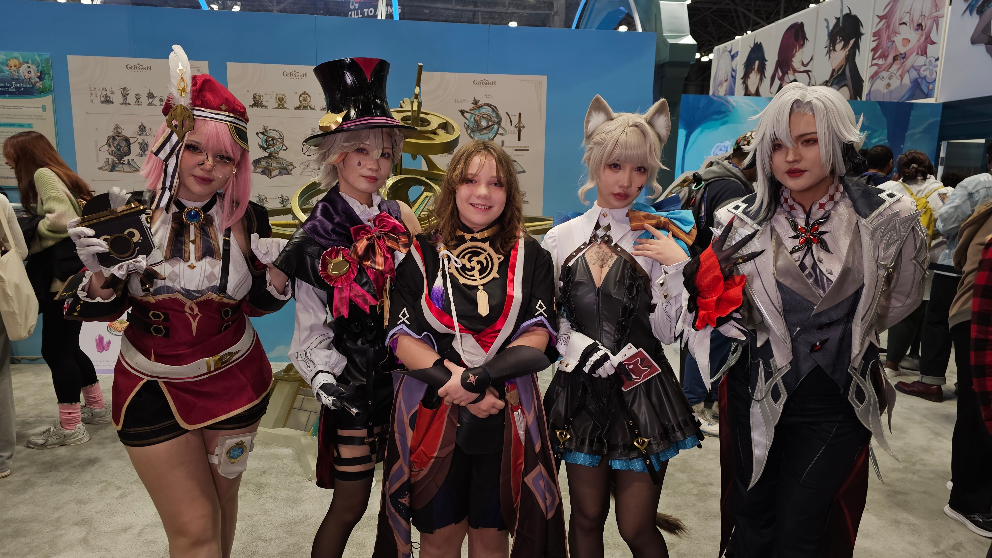 went to nyc comic con and took a picture with these great cosplayers ...