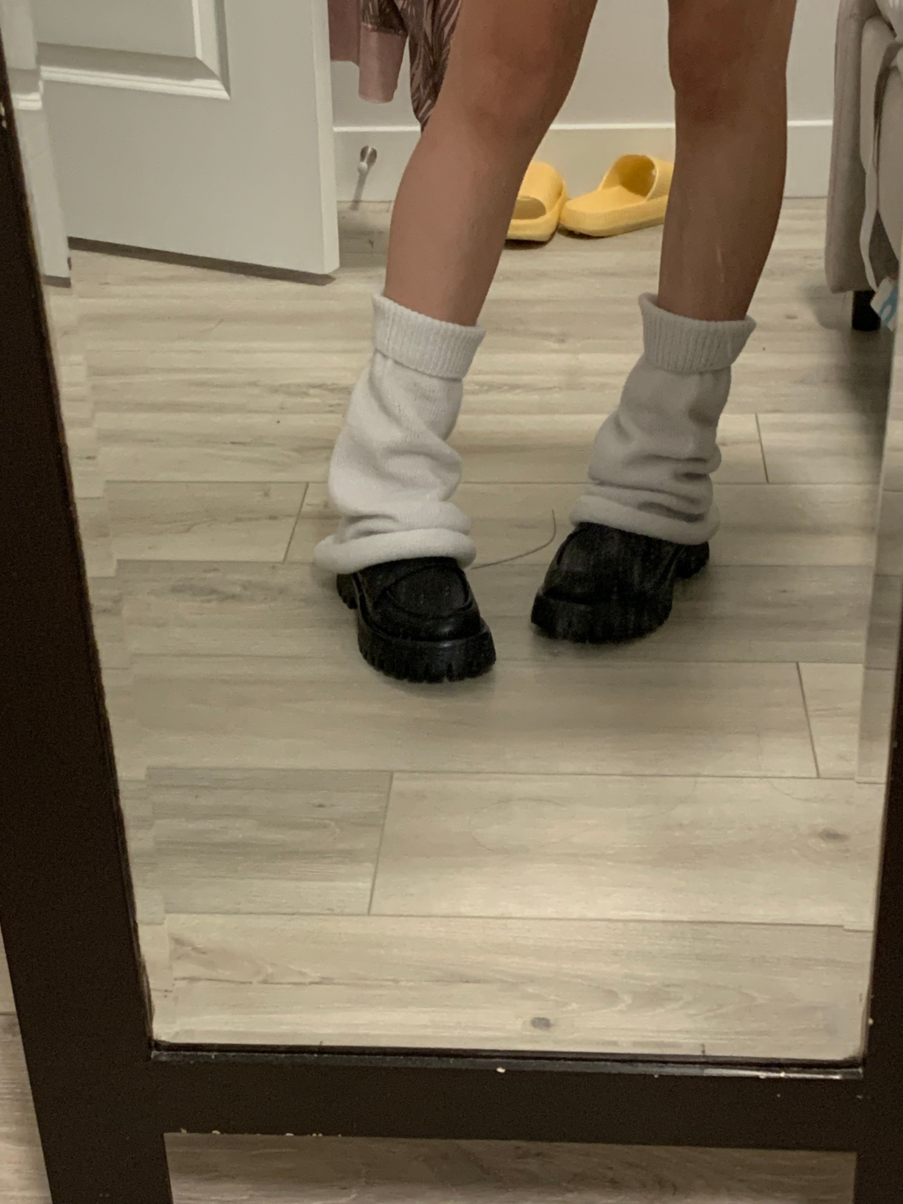 Woo new shoes | HoYoLAB
