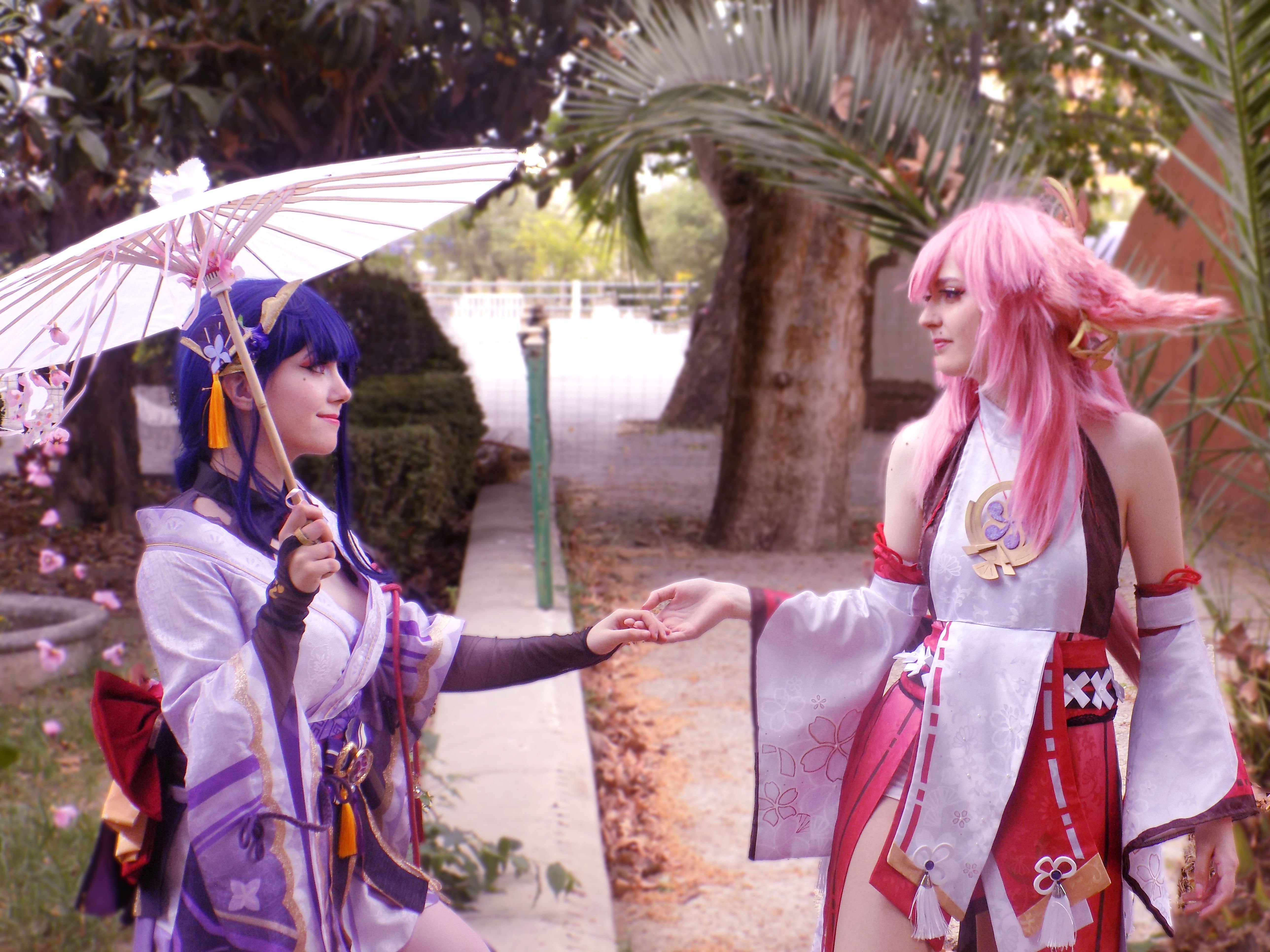 Cosplay de Yae y Raiden Genshin Impact | HoYoLAB