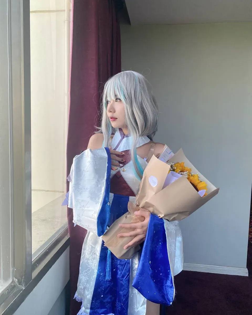 Guizhong Cosplay! Genshin Impact | HoYoLAB