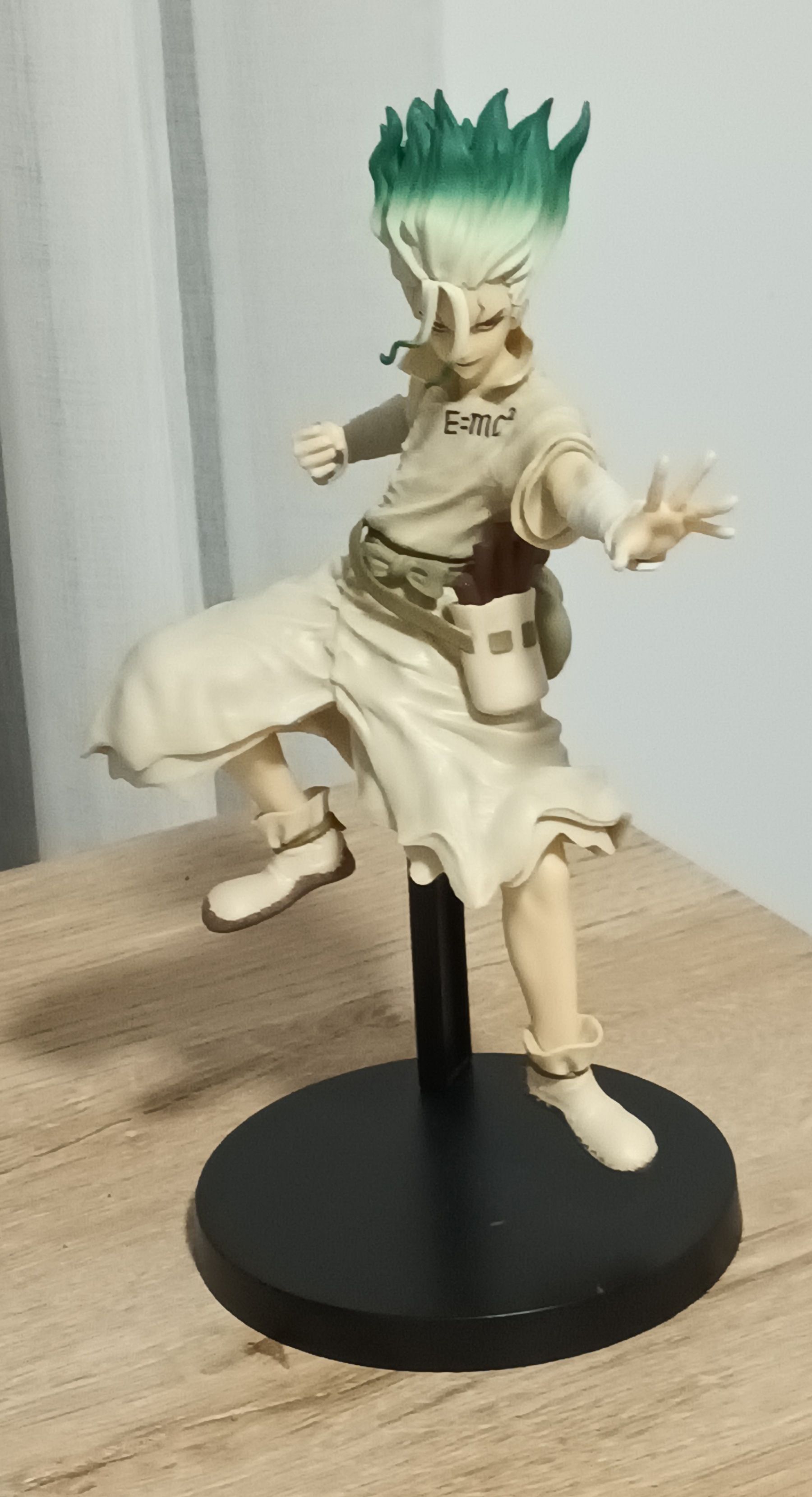 figura de senku | HoYoLAB