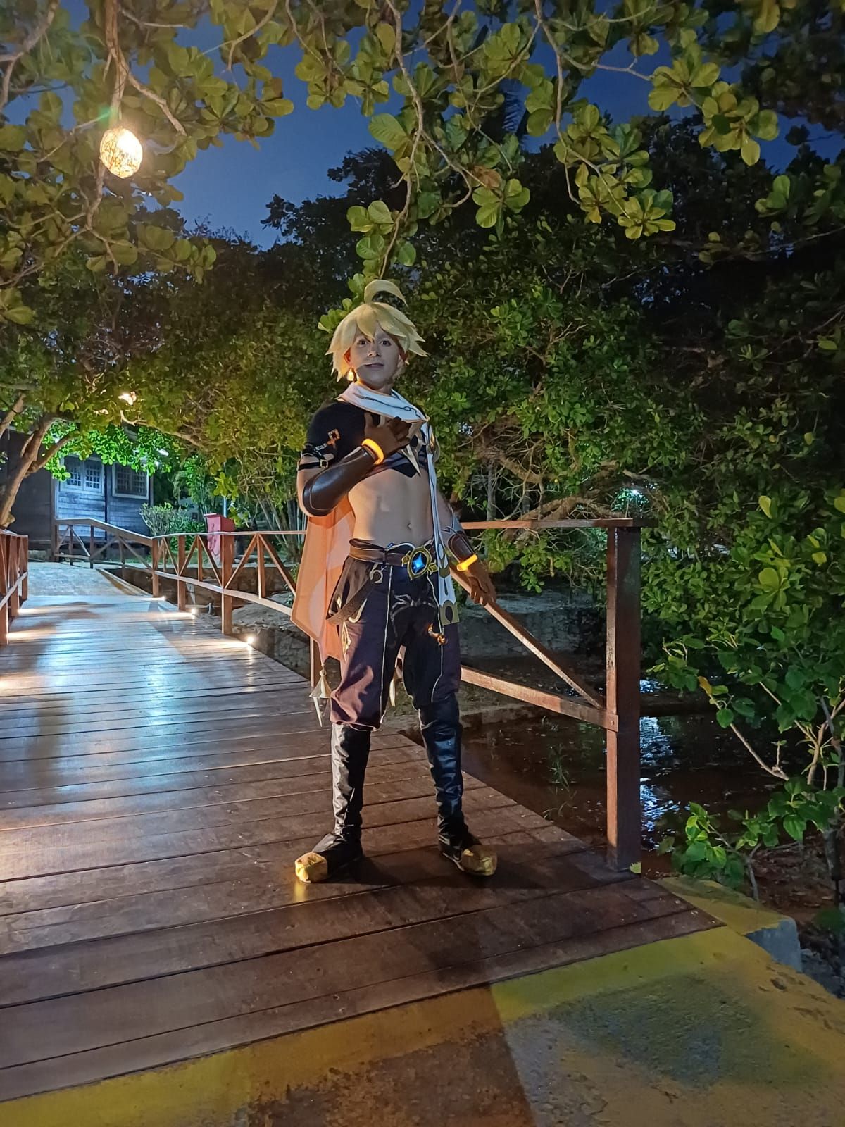 meu Cosplay de Aether Genshin Impact | HoYoLAB