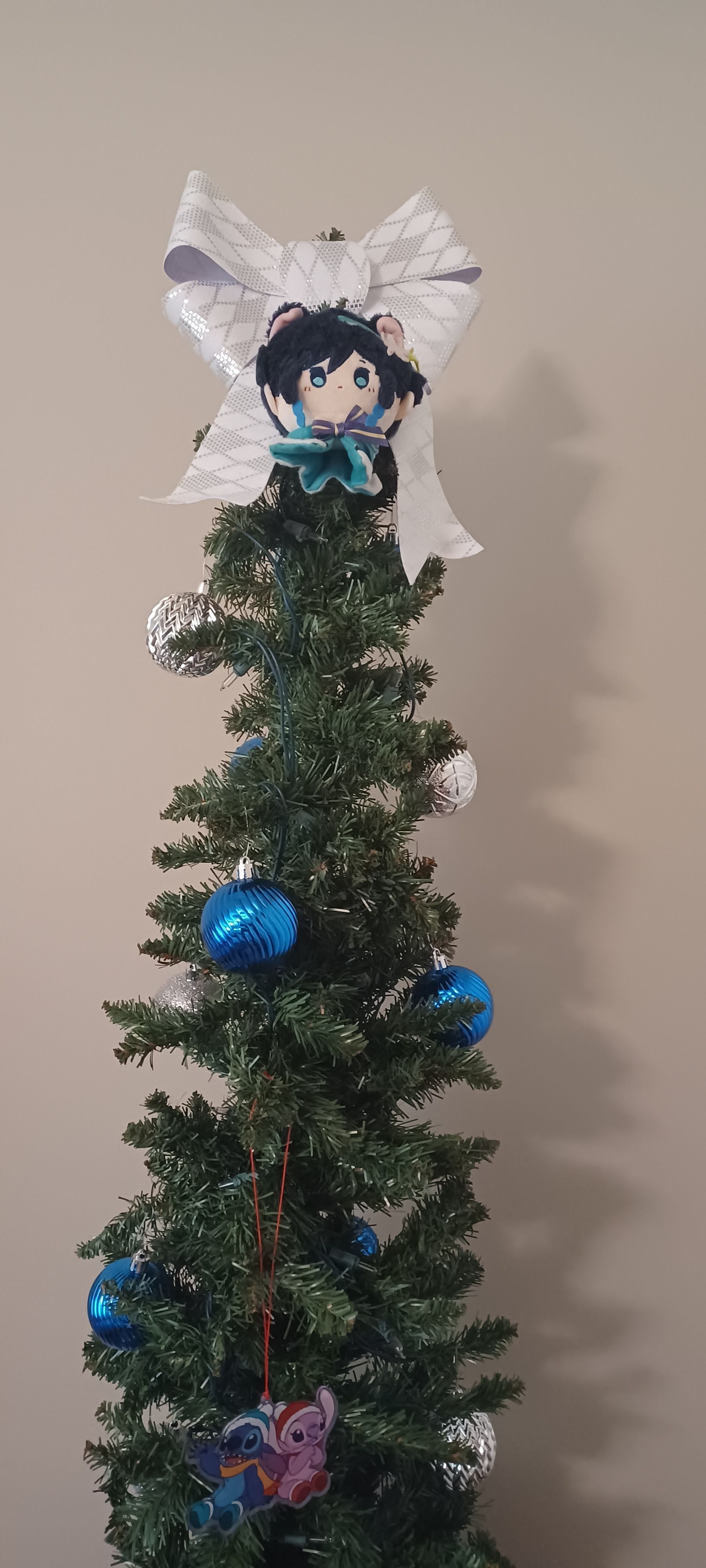 Venti being Venti *gets to be the star for the Christmas tree* Genshin ...