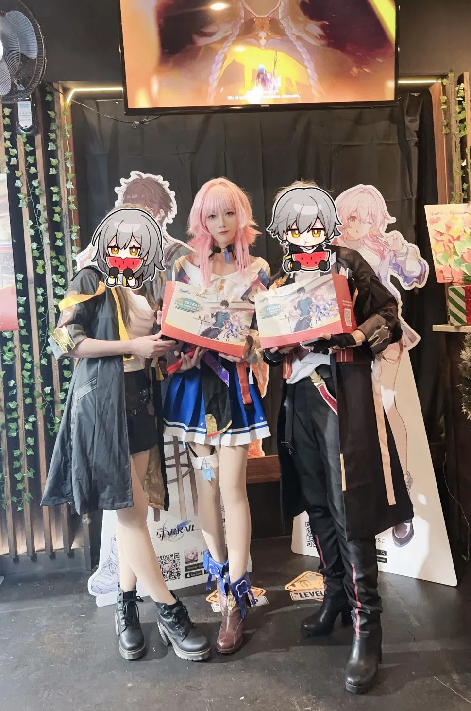 Me cosplaying as March 7th to get my HSR x Pelicana Chicken🩷 Honkai ...