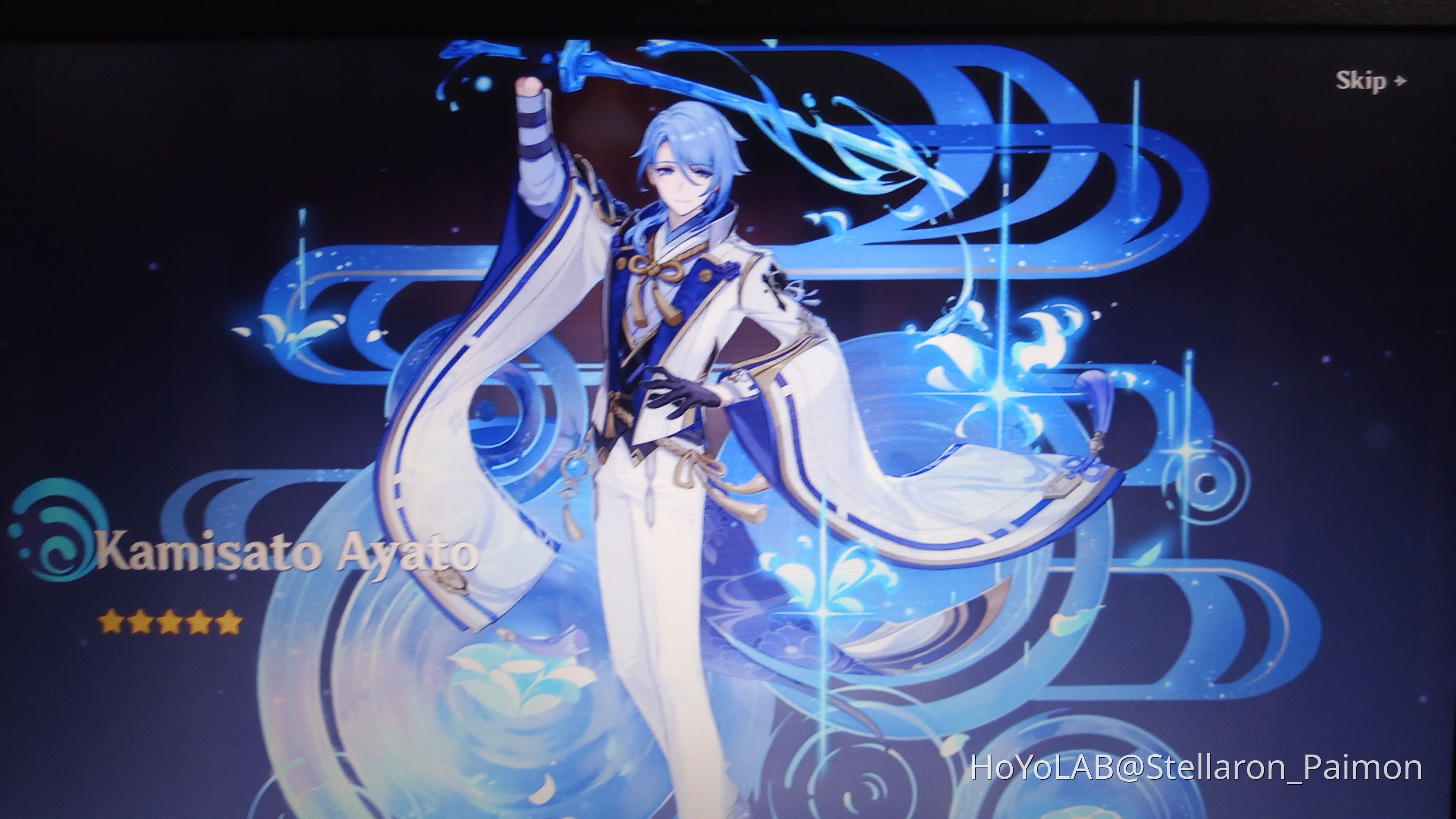 OMG I GOT AYATO AND BASICALLY THIS LIL CAT GAVE ME EXTRA LUCK FR AND YH ...