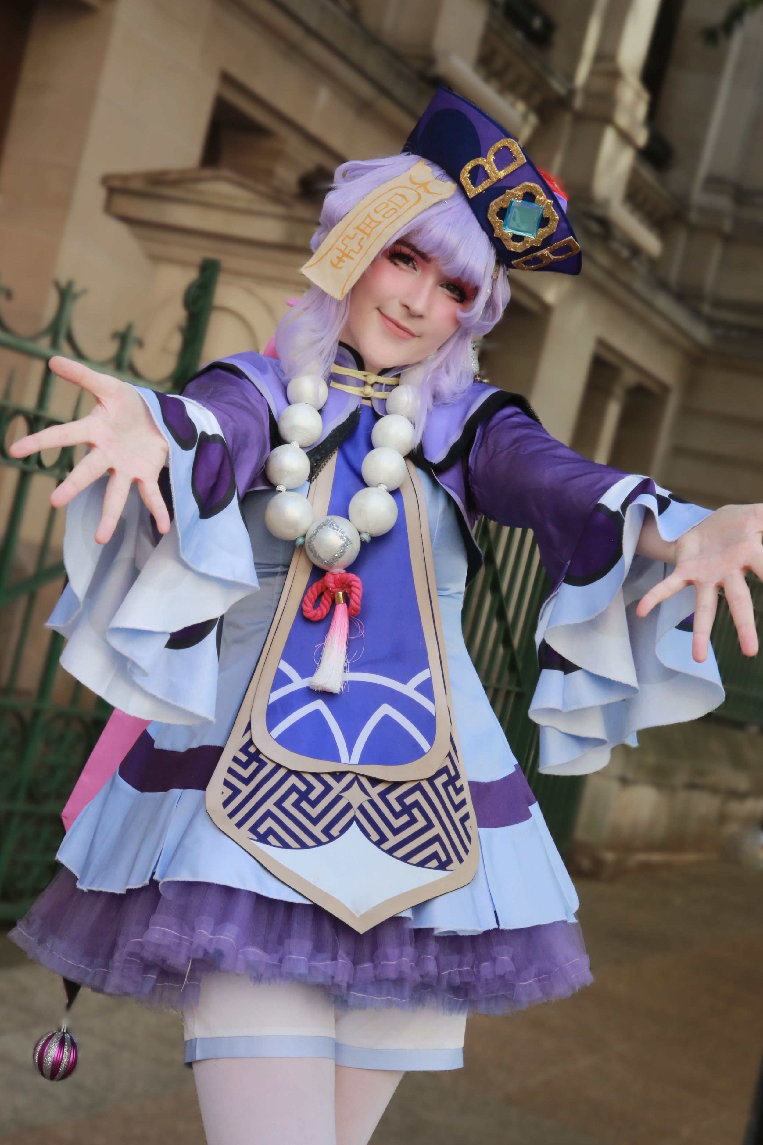 Qiqi and Hu Tao Christmas Cosplay!! Genshin Impact | HoYoLAB