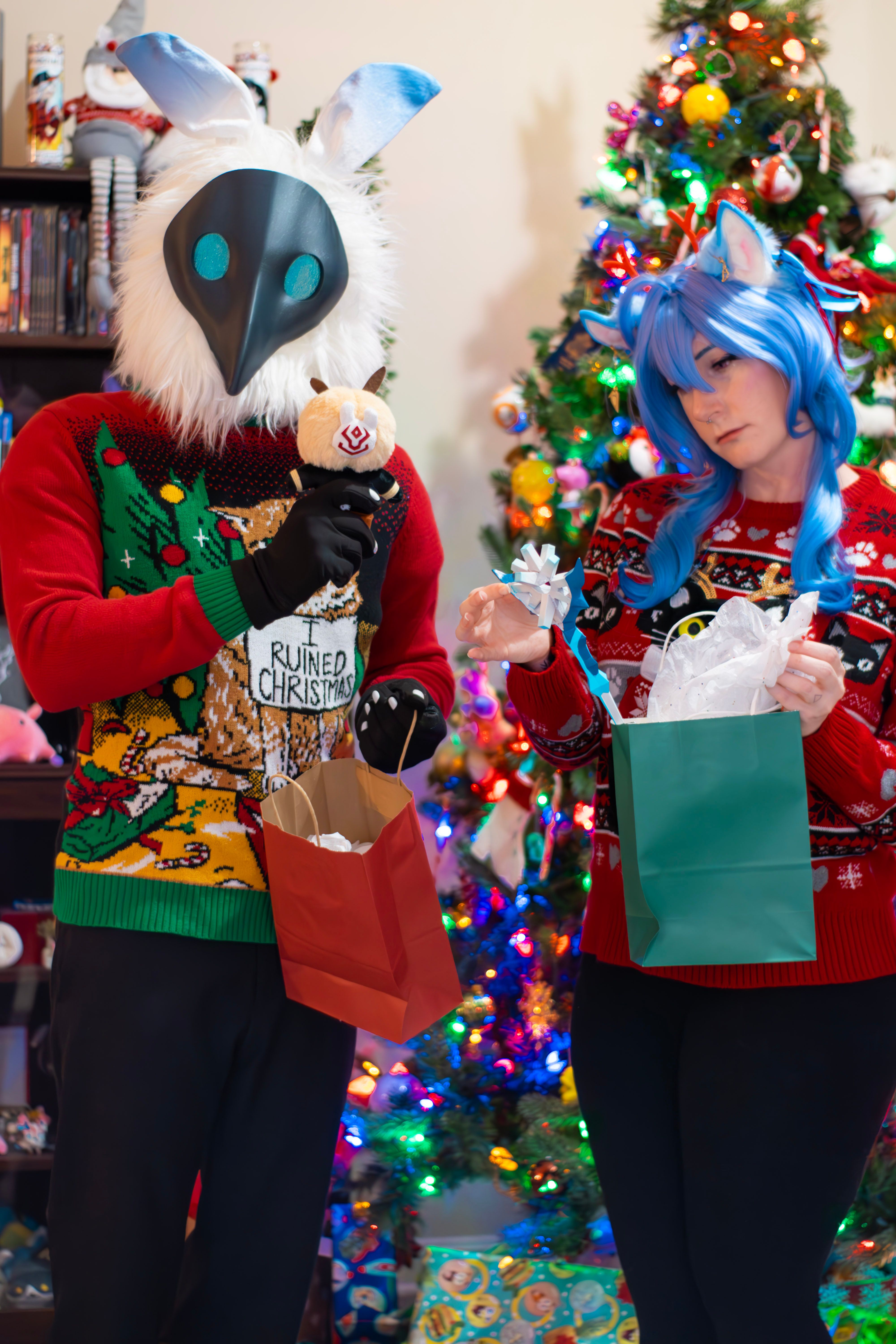Merry Christmas from Ganyu and Cryo Abyss Mage?? ☃️🎄 Genshin Impact ...