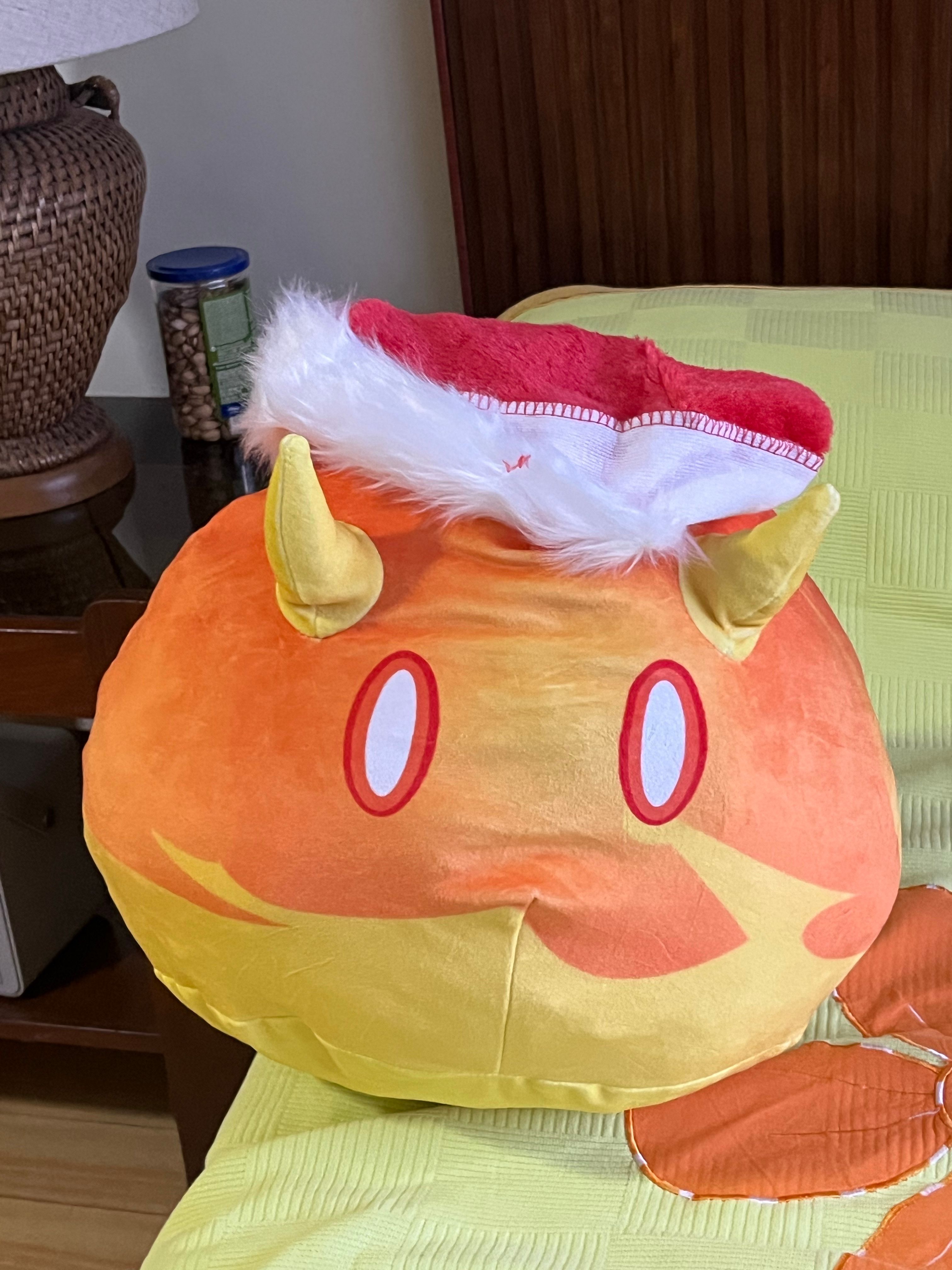 Merry Christmas from your friendly neighbor pyro slime Genshin Impact ...