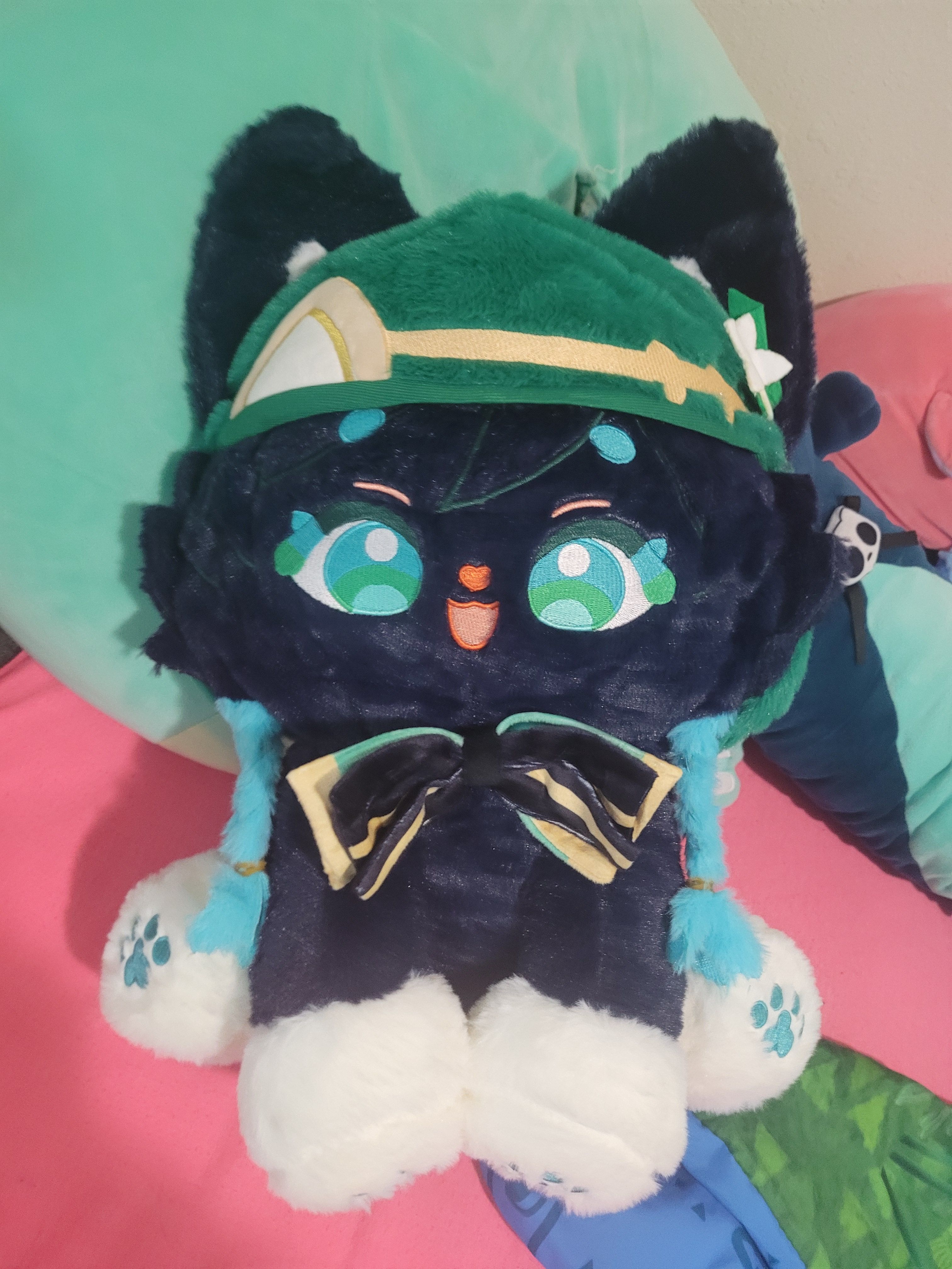 I FORGOT TO POST ABOUT IT WHEN HE ARRIVED BUT MY VENTI MEOW IS FINALLY ...