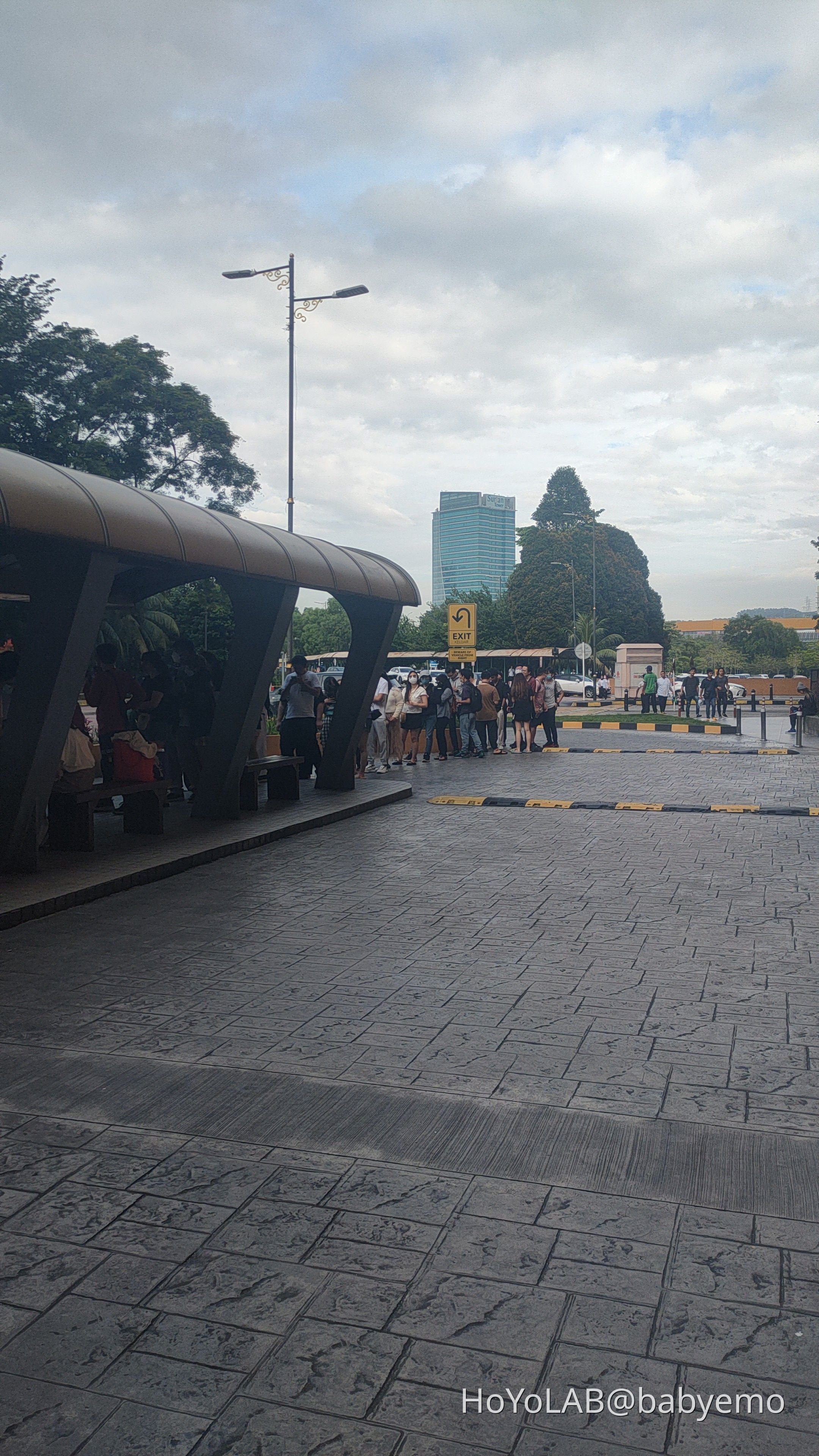 2nd round restock Genshin x Lihotea at 1Utama Malaysia 6/1/2024 💀🤡 ...